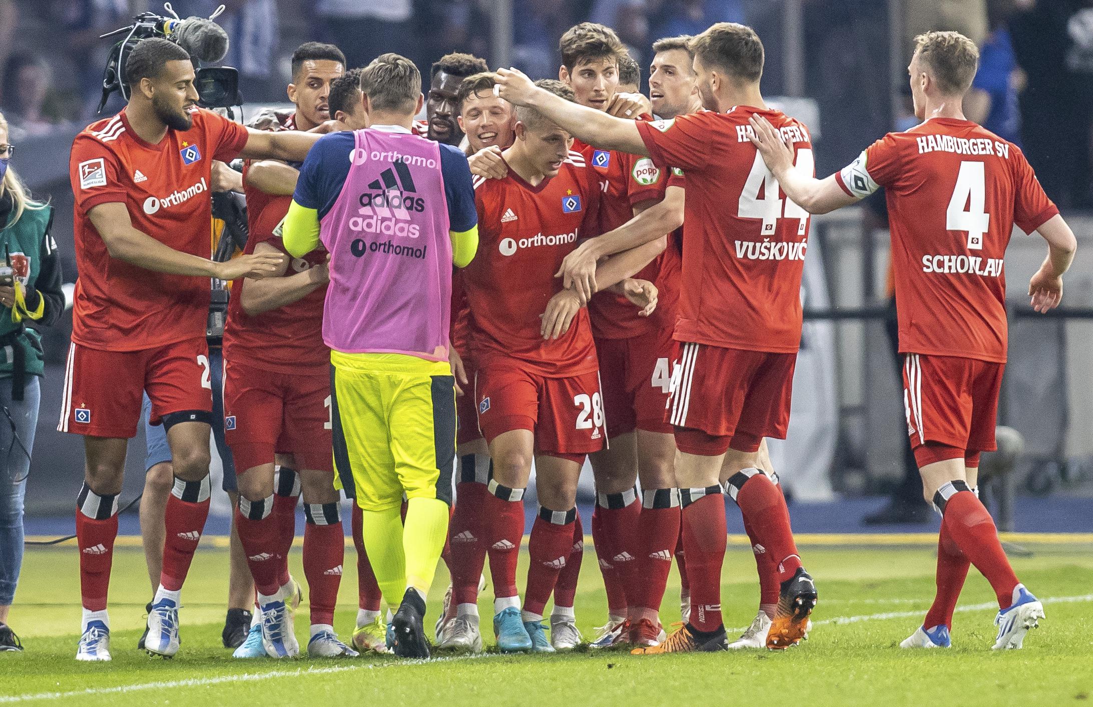 Hamburg beats Hertha 1-0 in 1st leg of promotion playoff | AP News