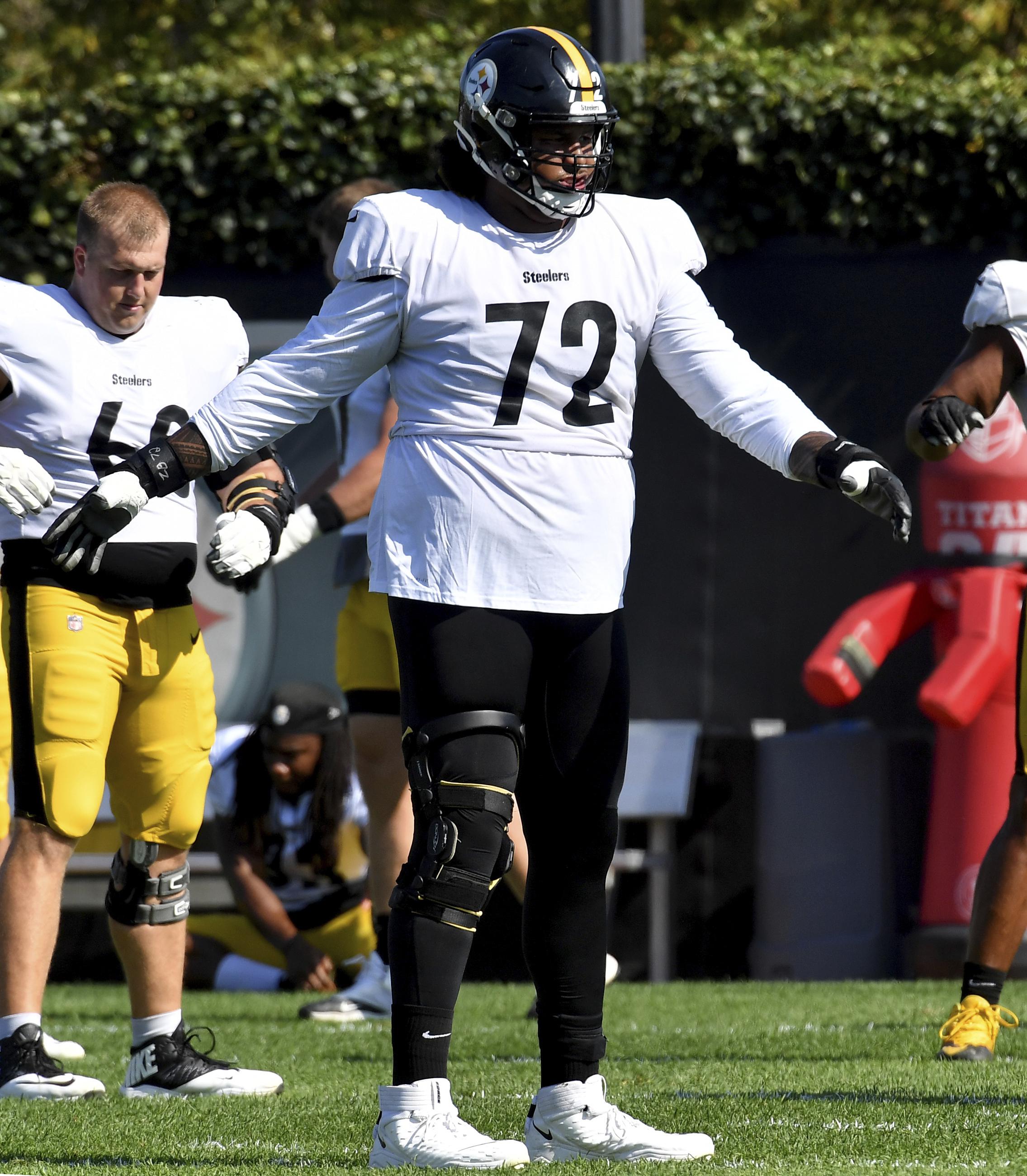 Banner day: Steelers tackle nearing return from knee injury | AP News