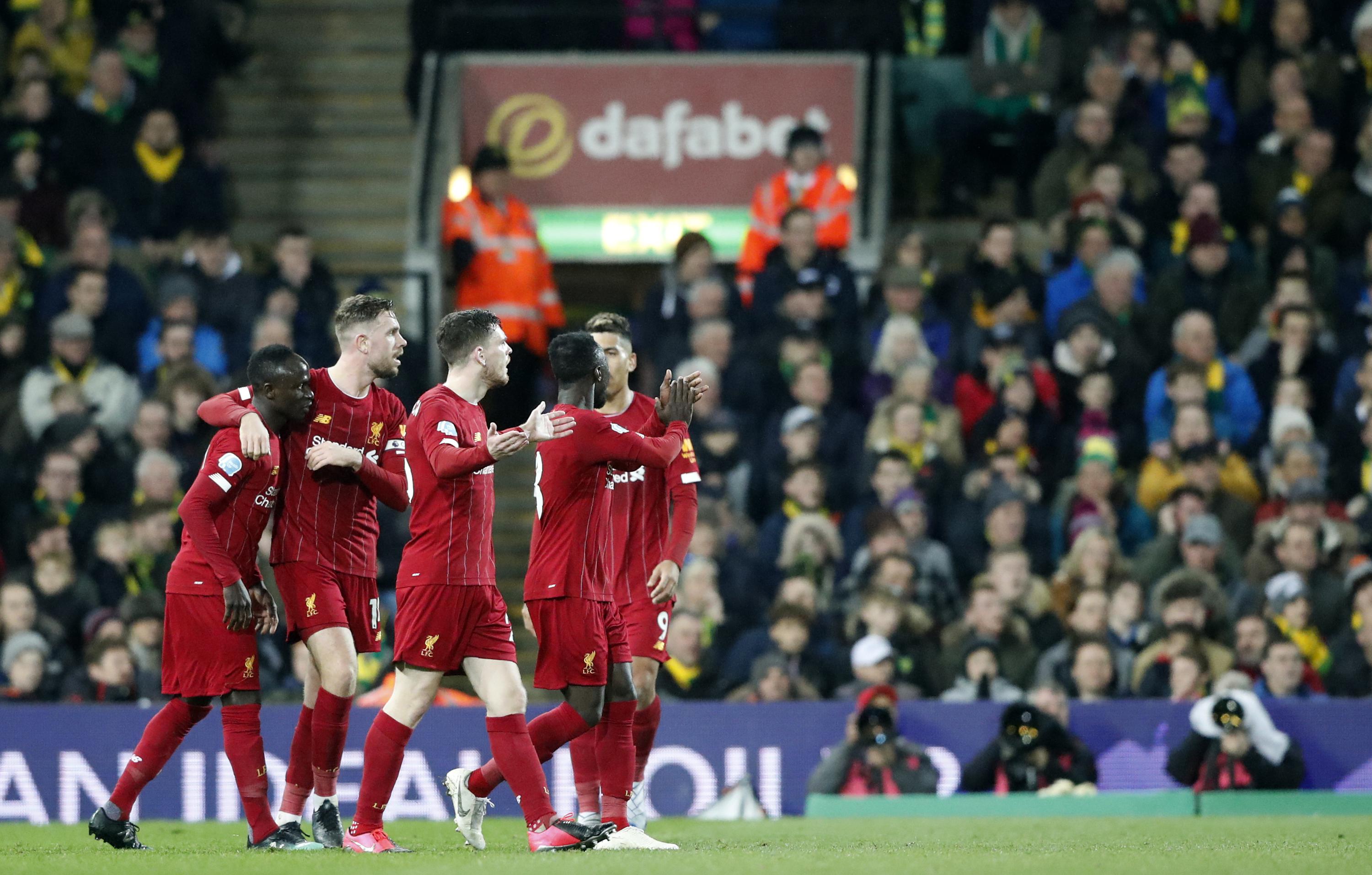 Con un sólido Liverpool inician los octavos de la Champions | AP News