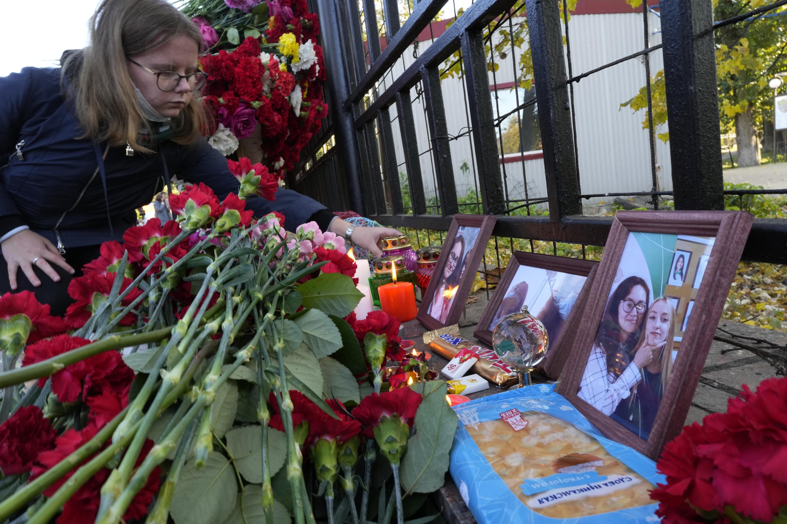 Survivors of Russian university shooting airlifted to Moscow | AP News