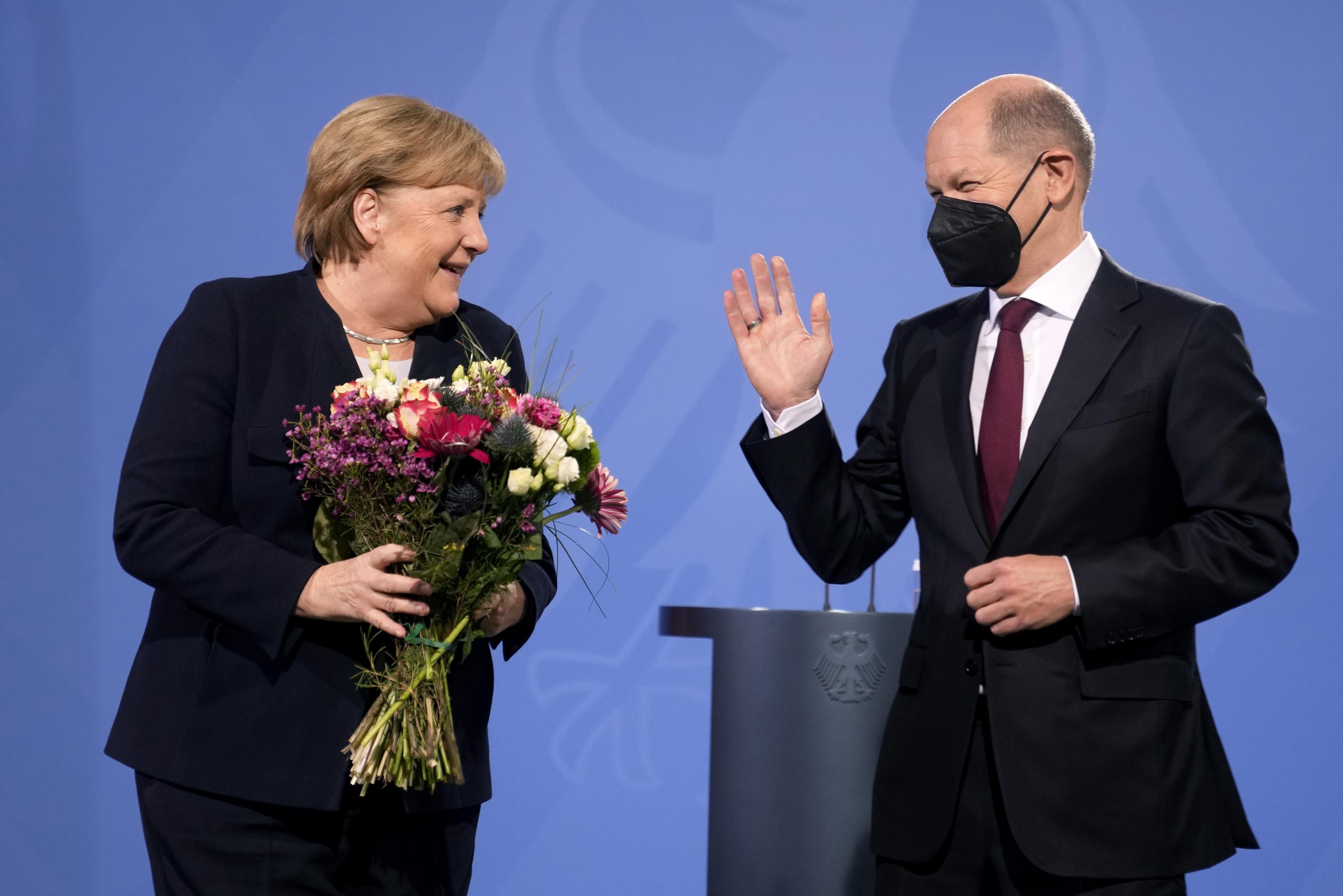 Scholz asume como canciller de Alemania, sucede a Merkel | AP News