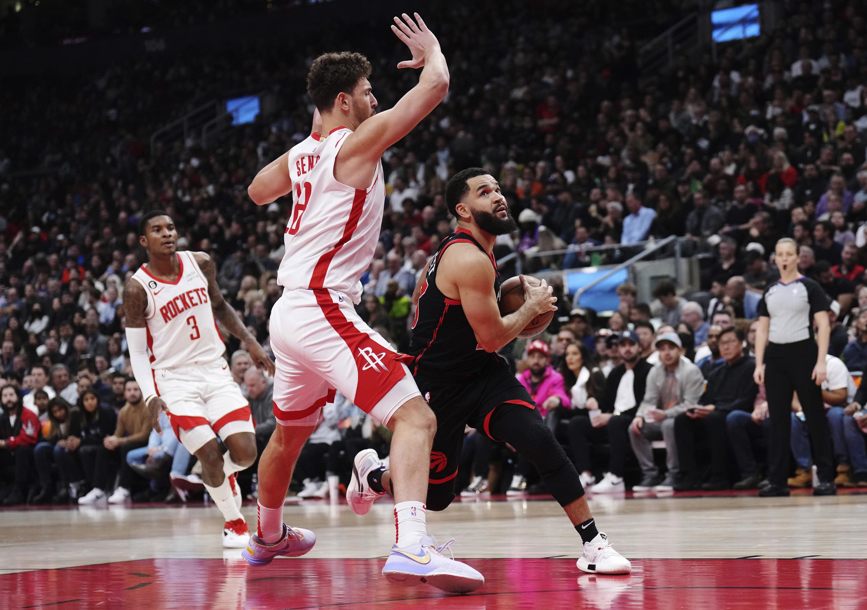 VanVleet scores season-high 32, Raptors beat Rockets 116-109 | AP News