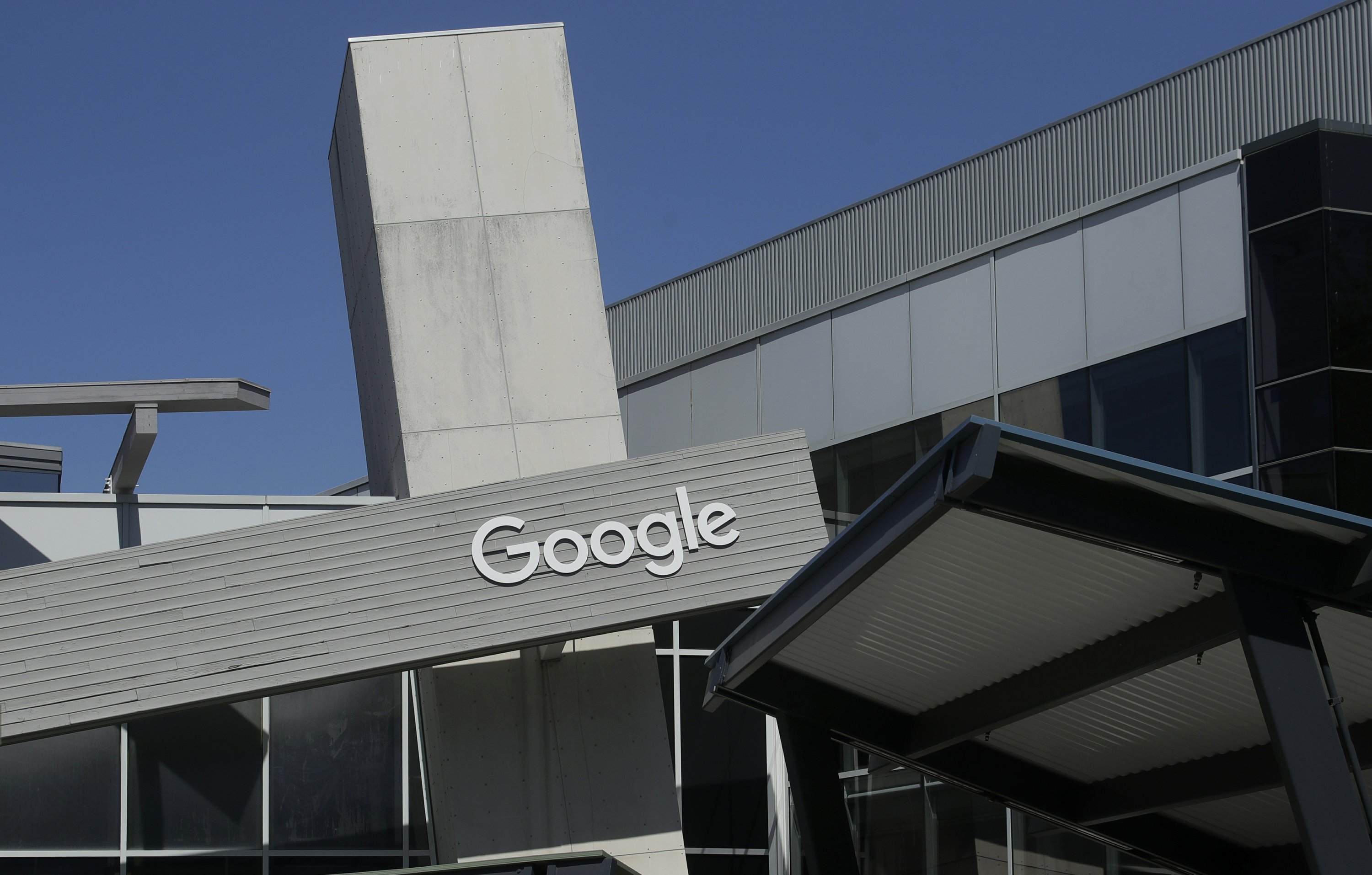 Google's health care ambitions now involve patient data | AP News