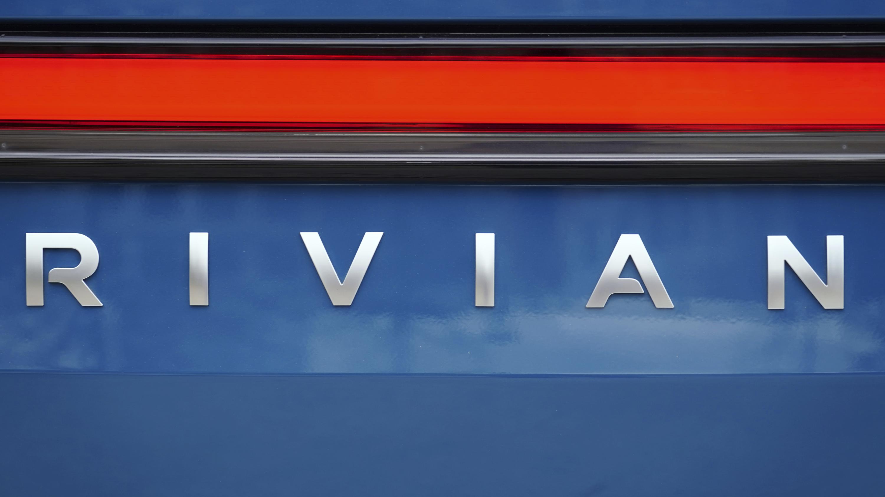Rivian teams with Mercedes-Benz on electric vans | AP News