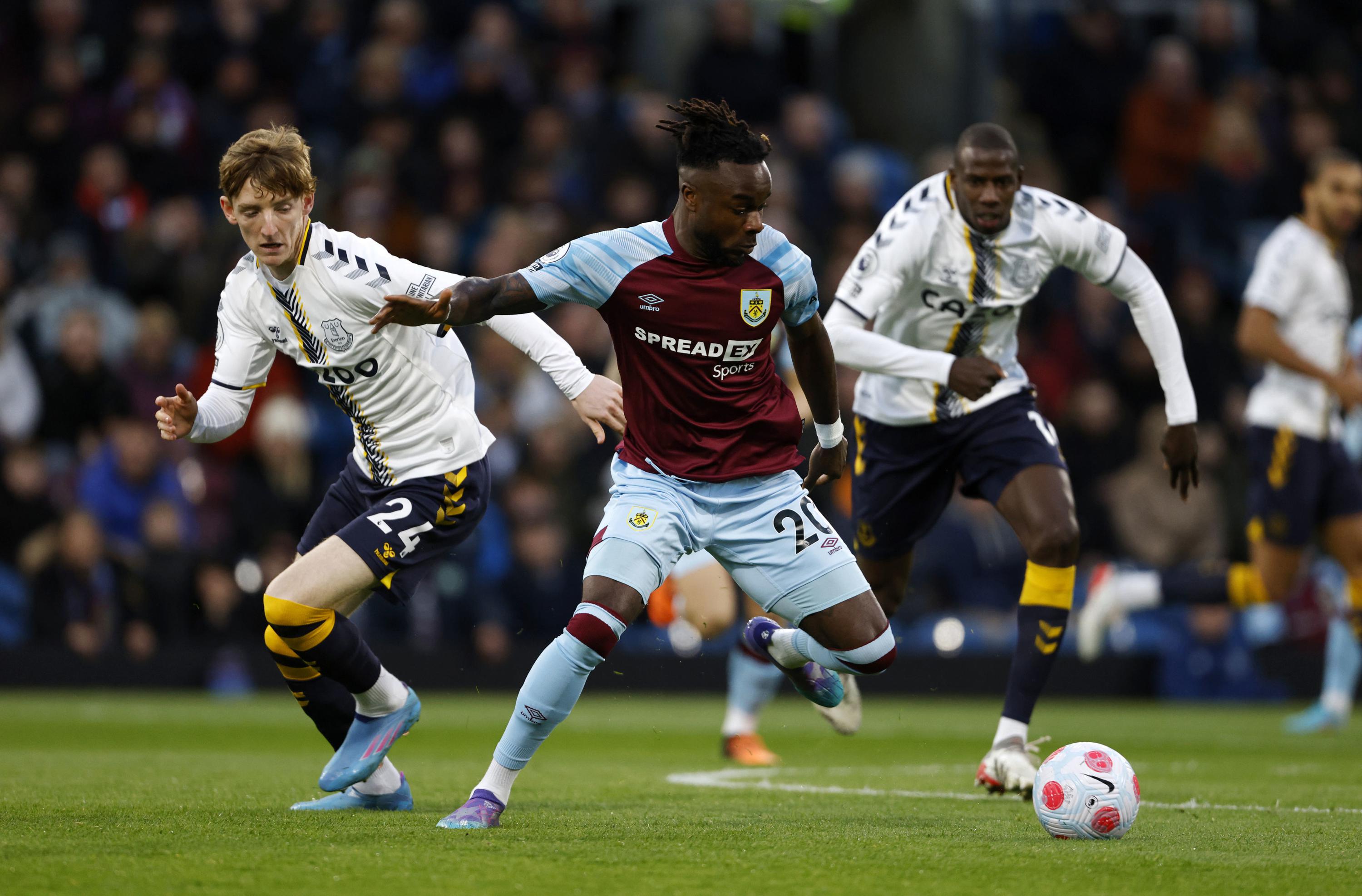 Everton loses at Burnley, plunges toward EPL relegation zone | AP News