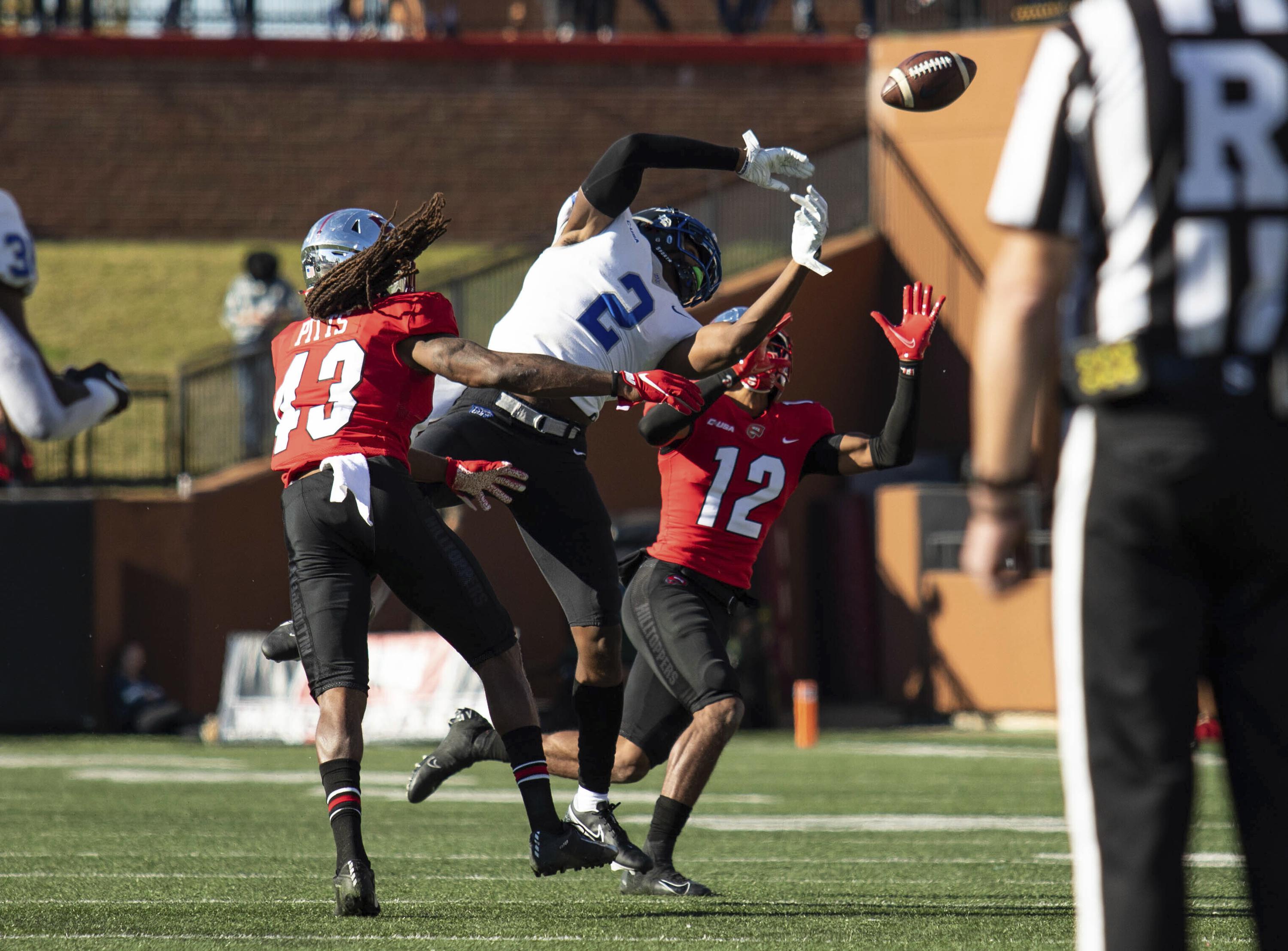 Middle Tennessee and Toledo to match up in the Bahamas Bowl | AP News