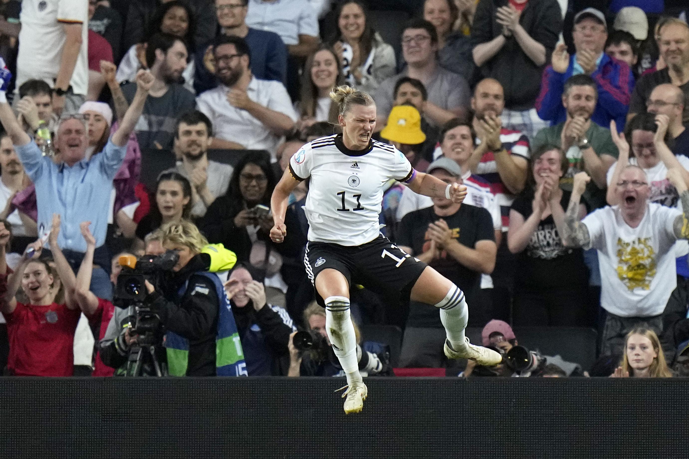 Popp powers Germany past France, into Euro 2022 final | AP News