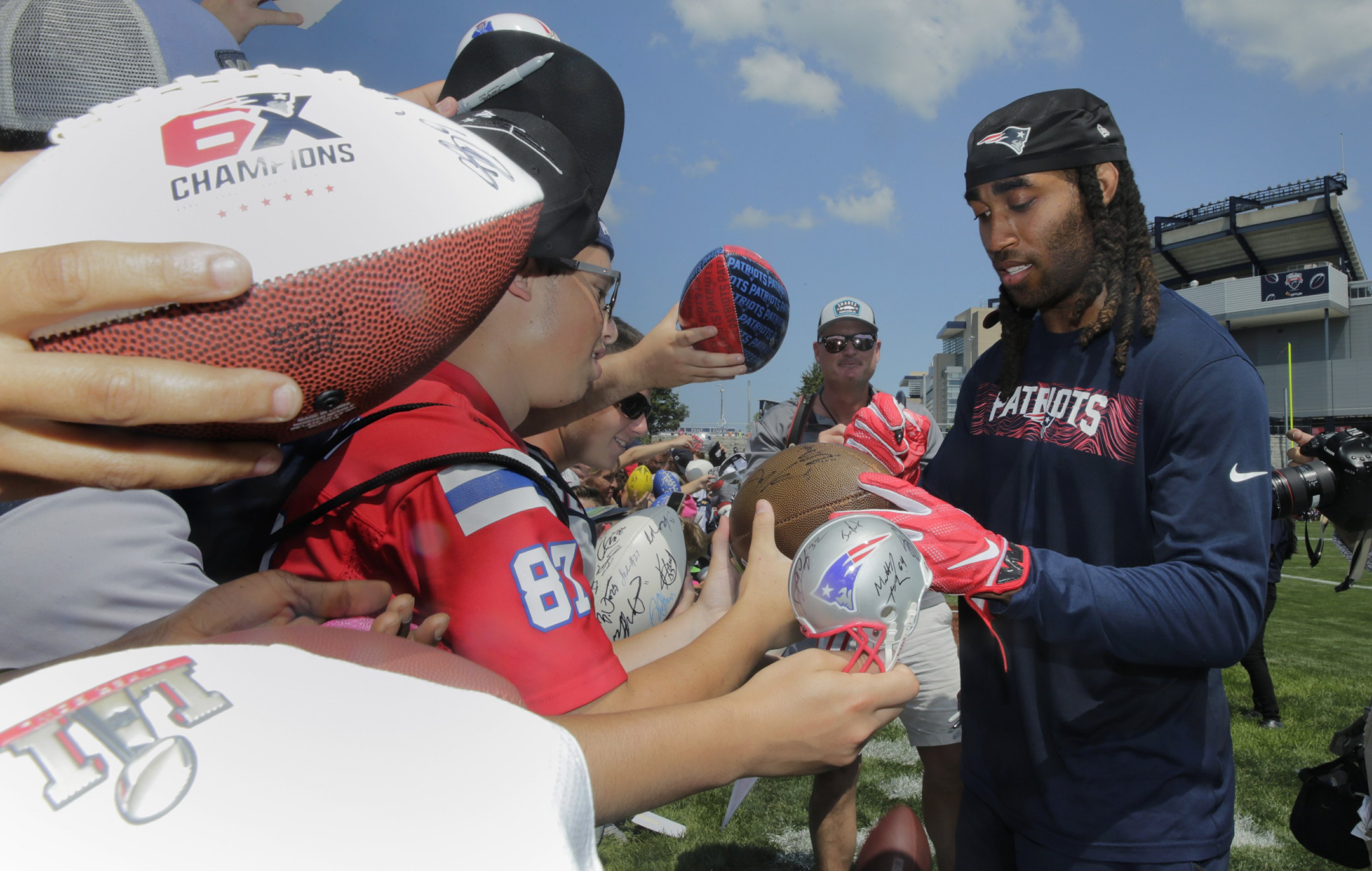 Gilmore turns a corner, might be anchor of Patriots defense | AP News