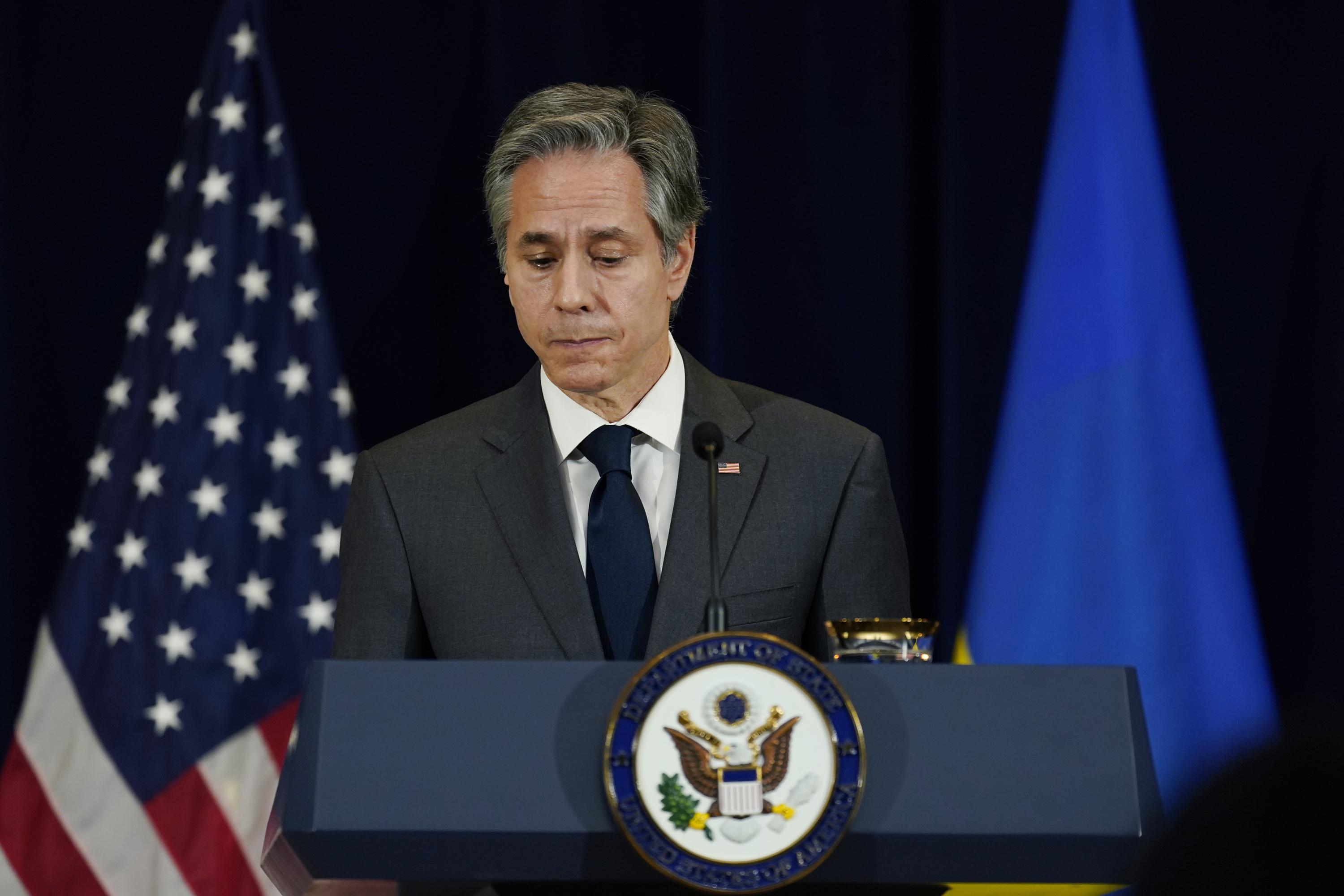 US closes embassy in Belarus, lets staff leave in Russia | AP News