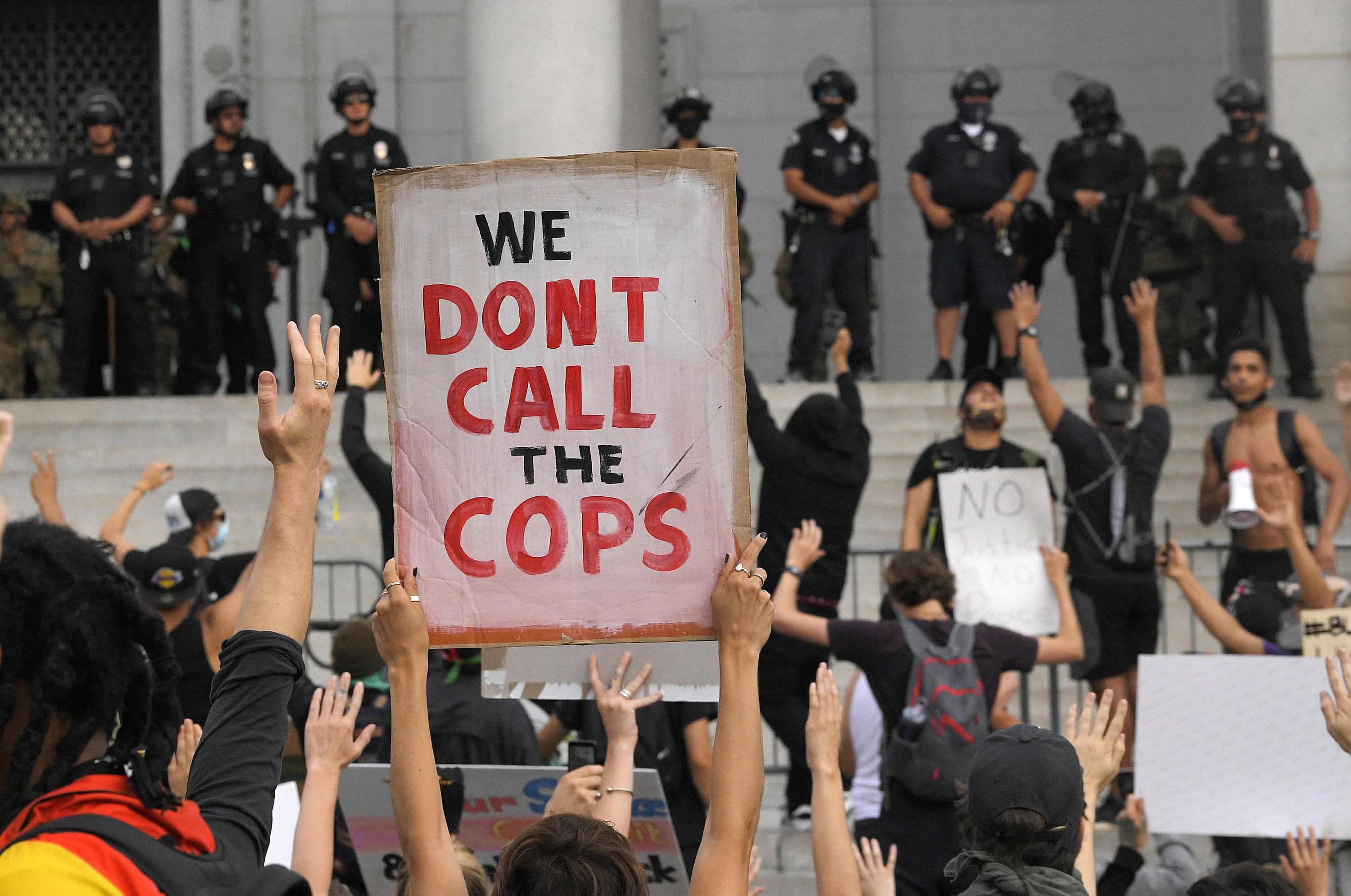 California police chiefs call for weeding out bad officers | AP News