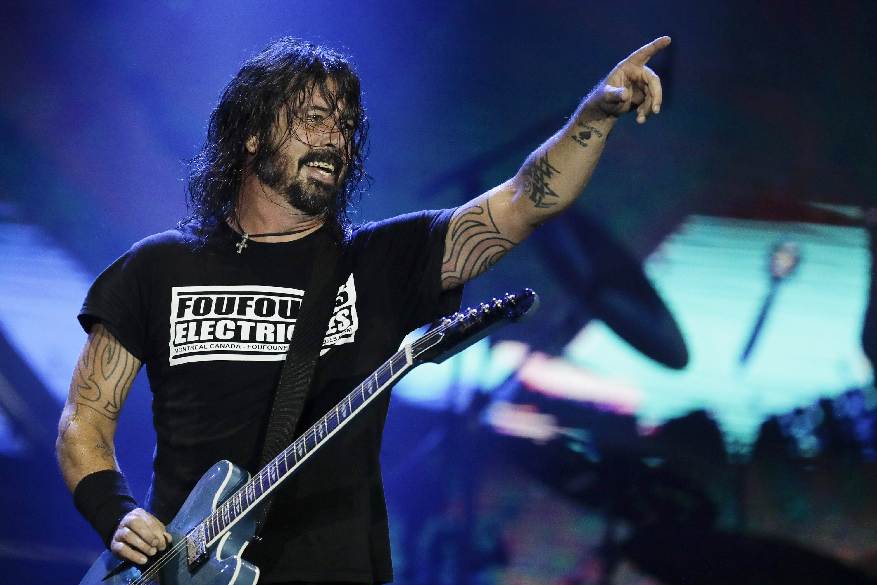 Dave Grohl memoir 'The Storyteller' coming out October 5 | AP News