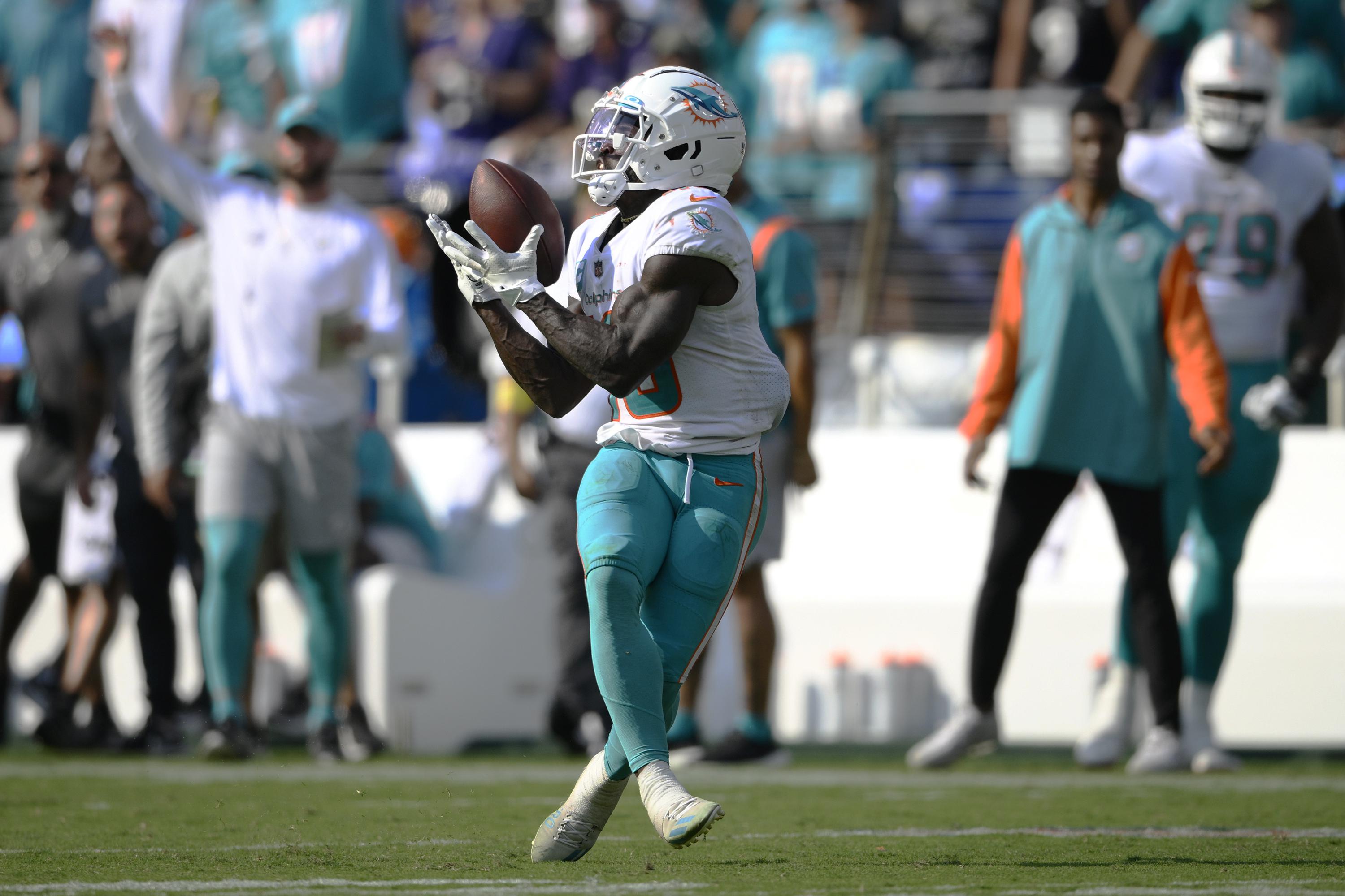 Dolphins, Bills enter Week 3 division matchup undefeated | AP News