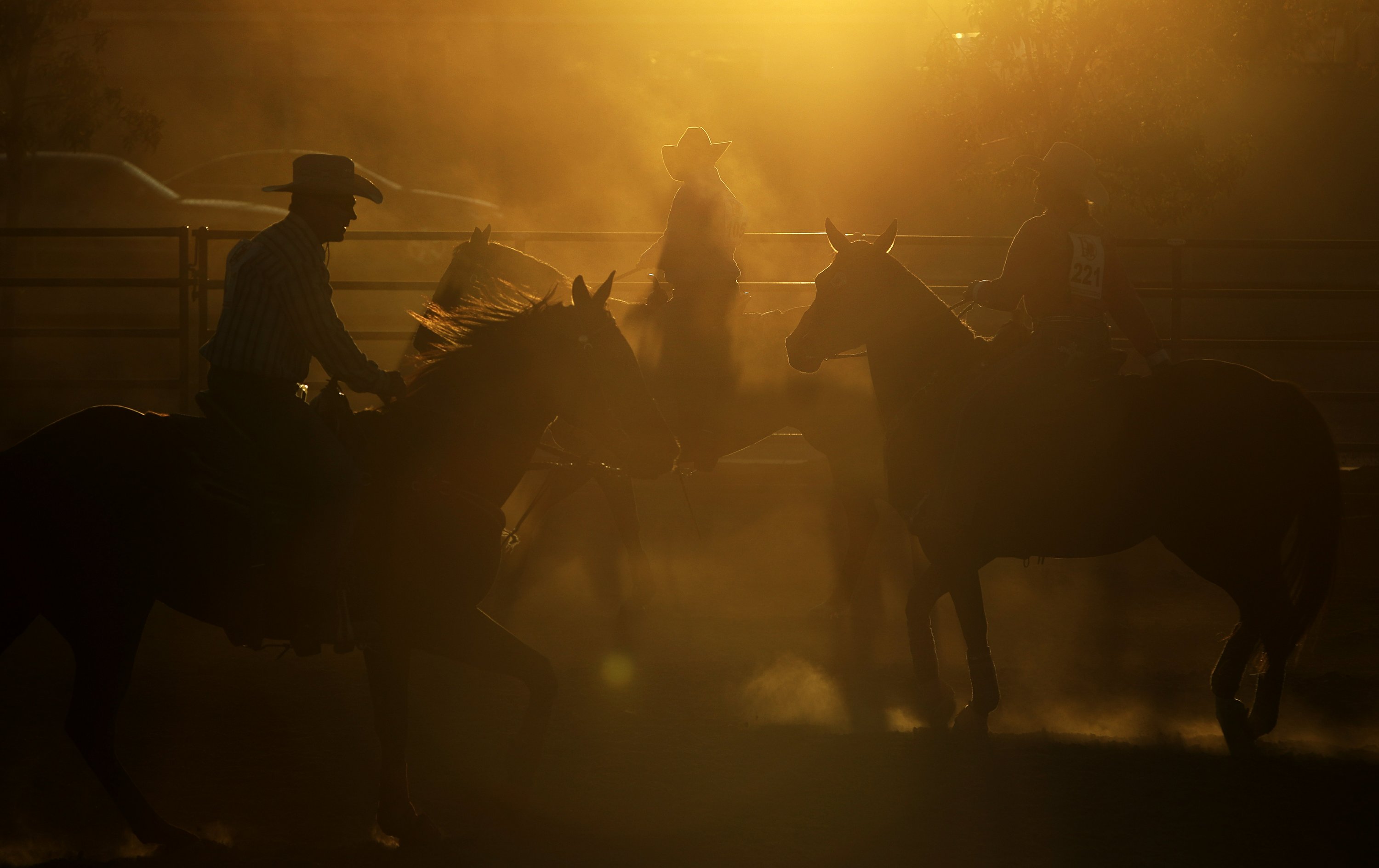 PHOTOS: Gay rodeo draws cowboys, drag queens to Las Vegas | AP News