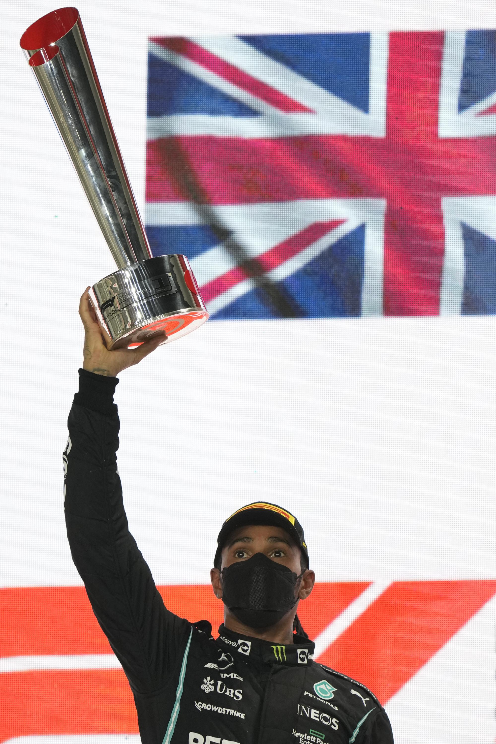 AUTO RACING: Hamilton tightens F1 championship race again | AP News