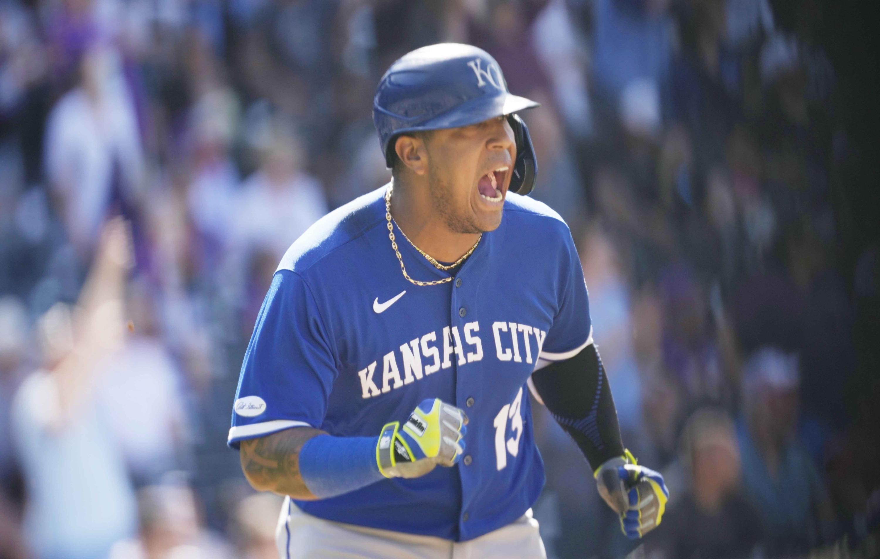 Reales superan 8-7 a Rockies en la novena | AP News