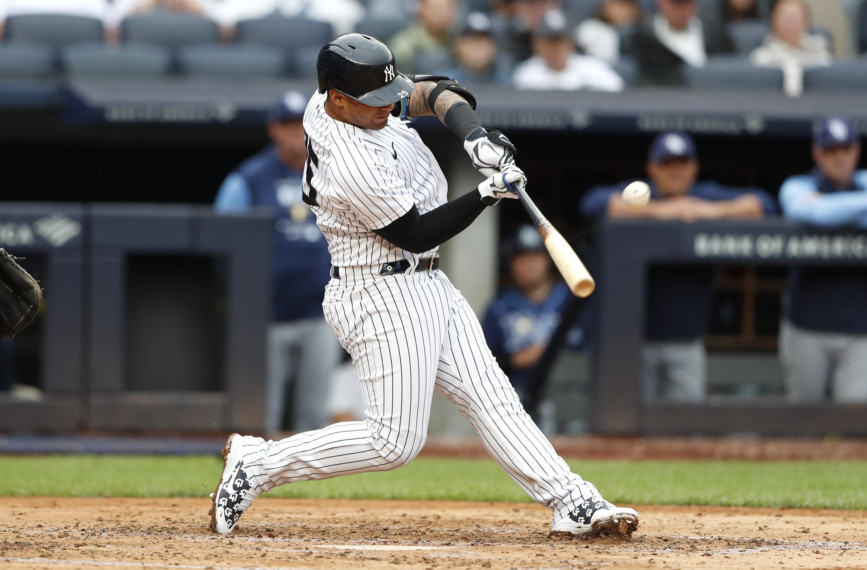 Yanquis dominan 10-4 a Rays, se llevan 2 de 3 en la serie | AP News