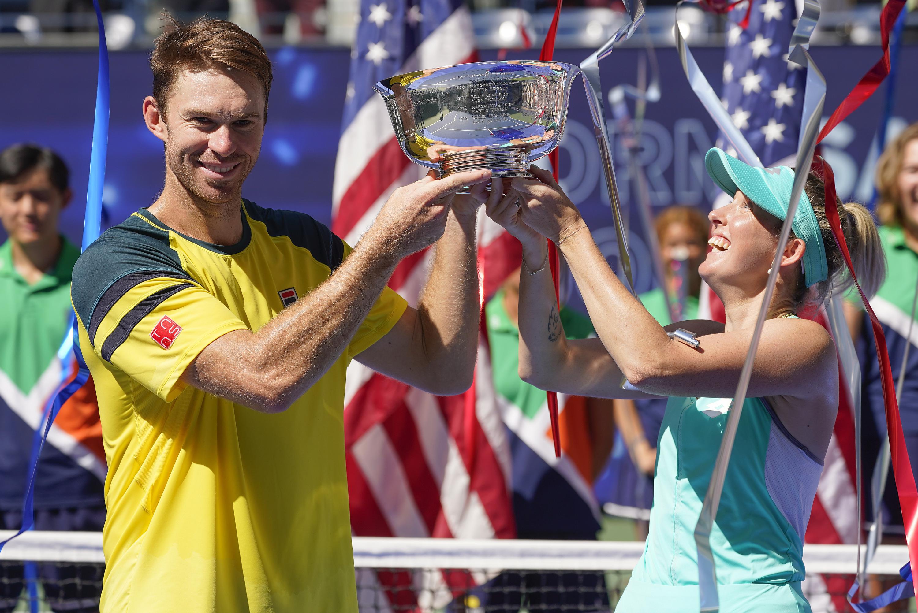 Aussies Peer, Sanders a perfect pair, win US Open mixed | AP News