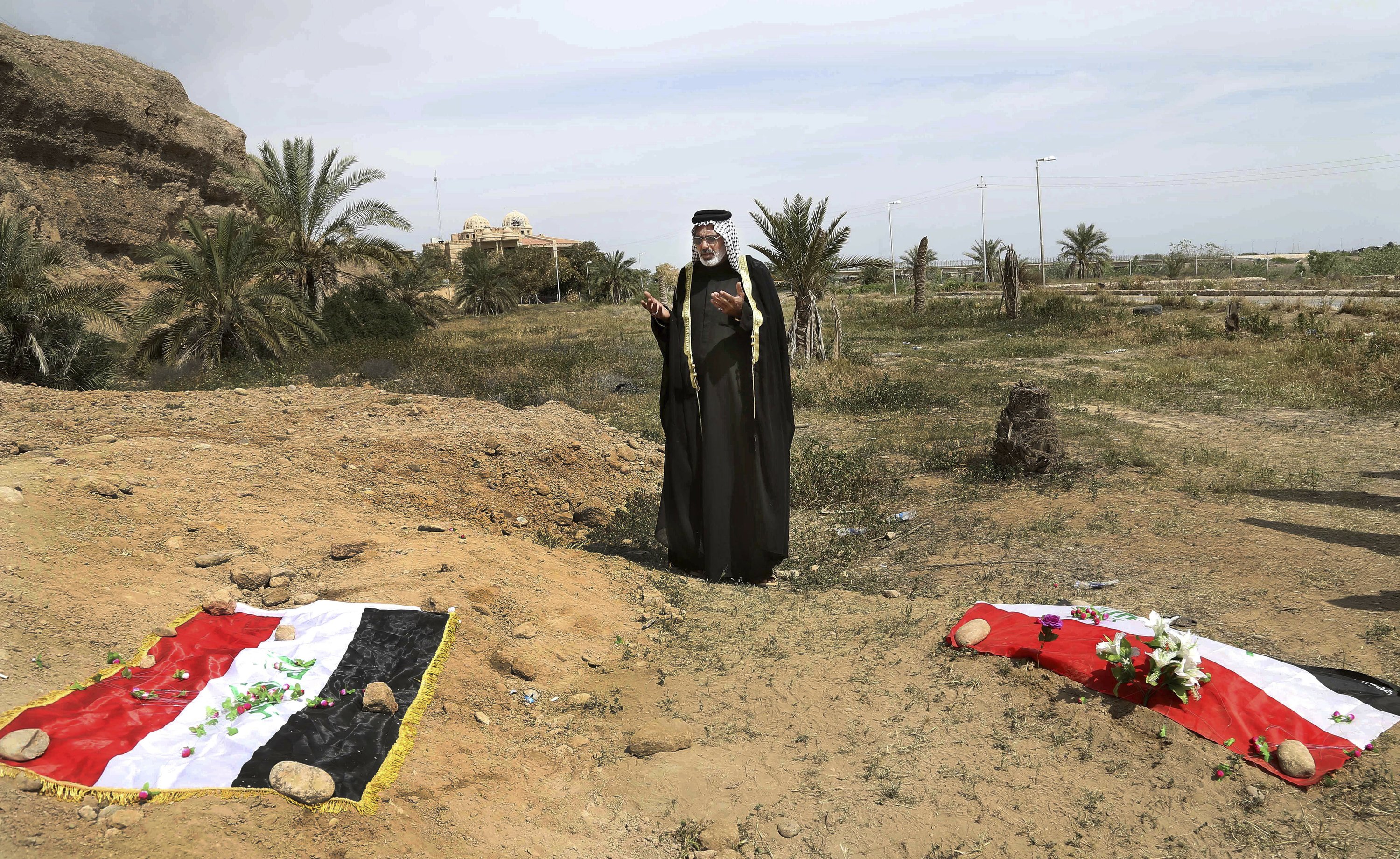 UN team probing IS horrors urges Iraq to pass war crimes law | AP News