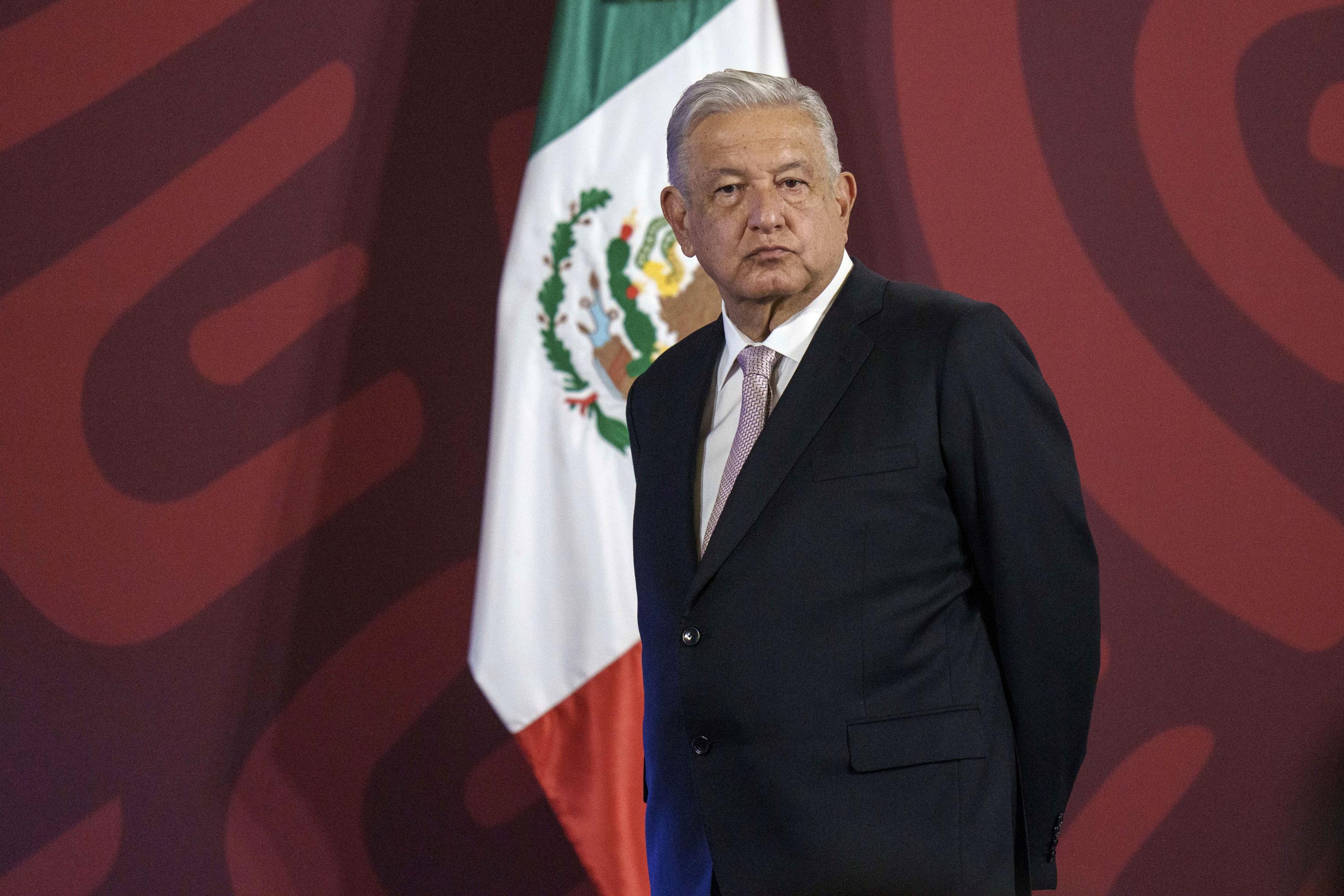 México: López Obrador revive peligrosa forma de minería | AP News