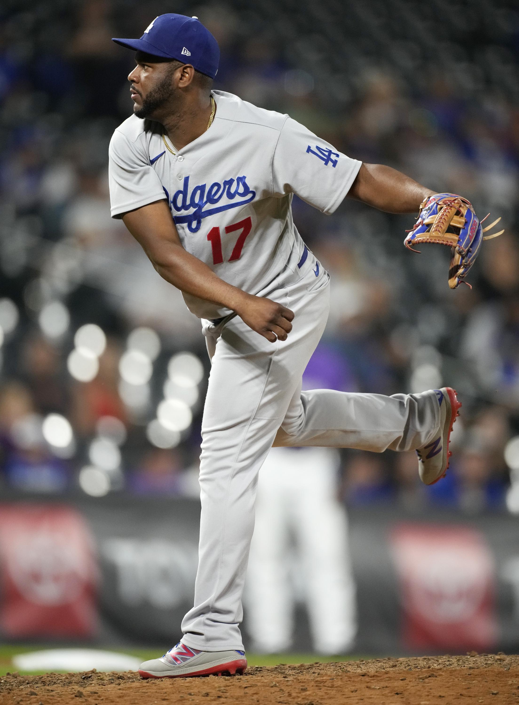 Dodgers aplastan 13-0 a Rockies; Alberto sube al montículo | AP News