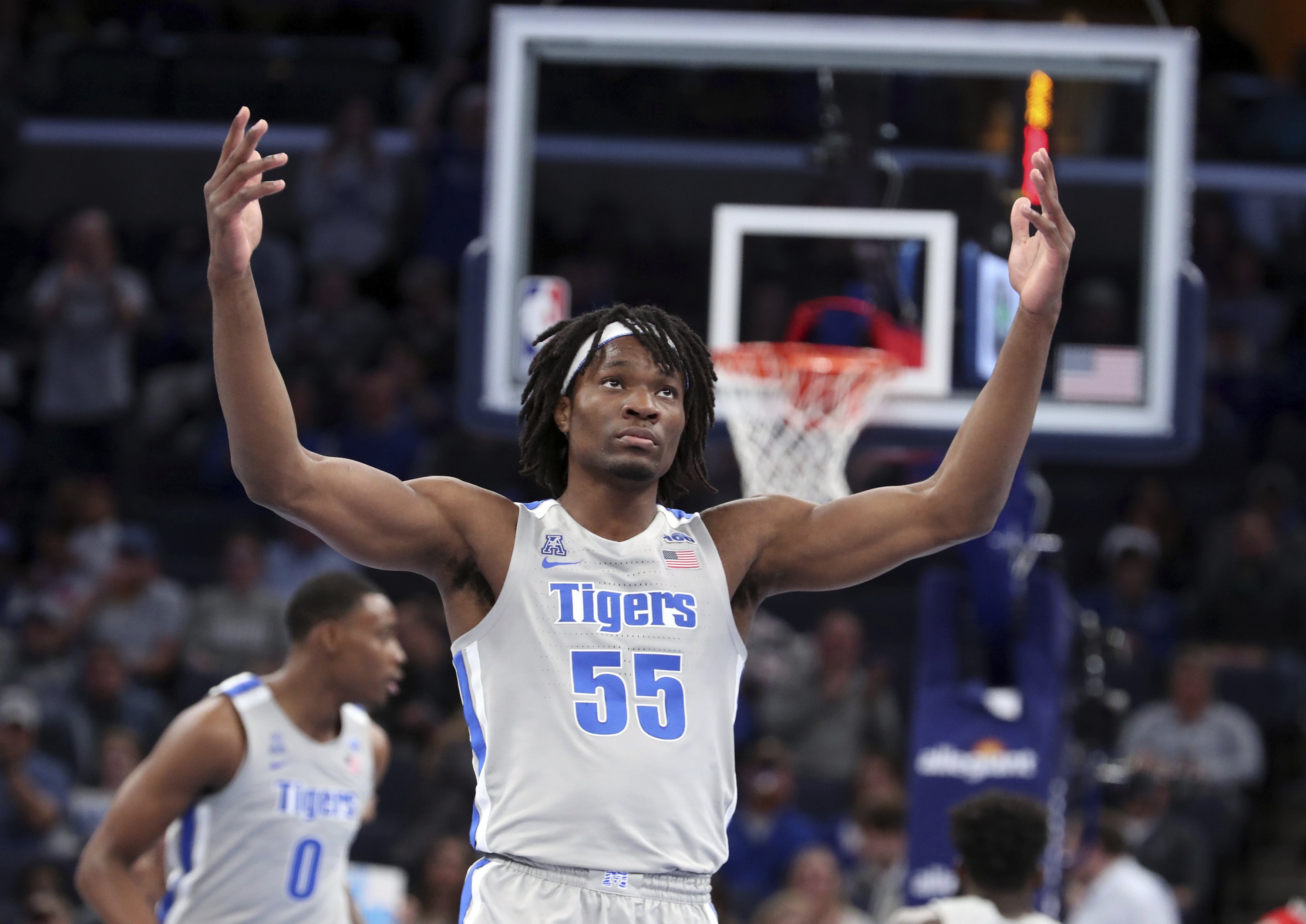 Lomax leads No. 15 Memphis past Bradley 71-56 | AP News