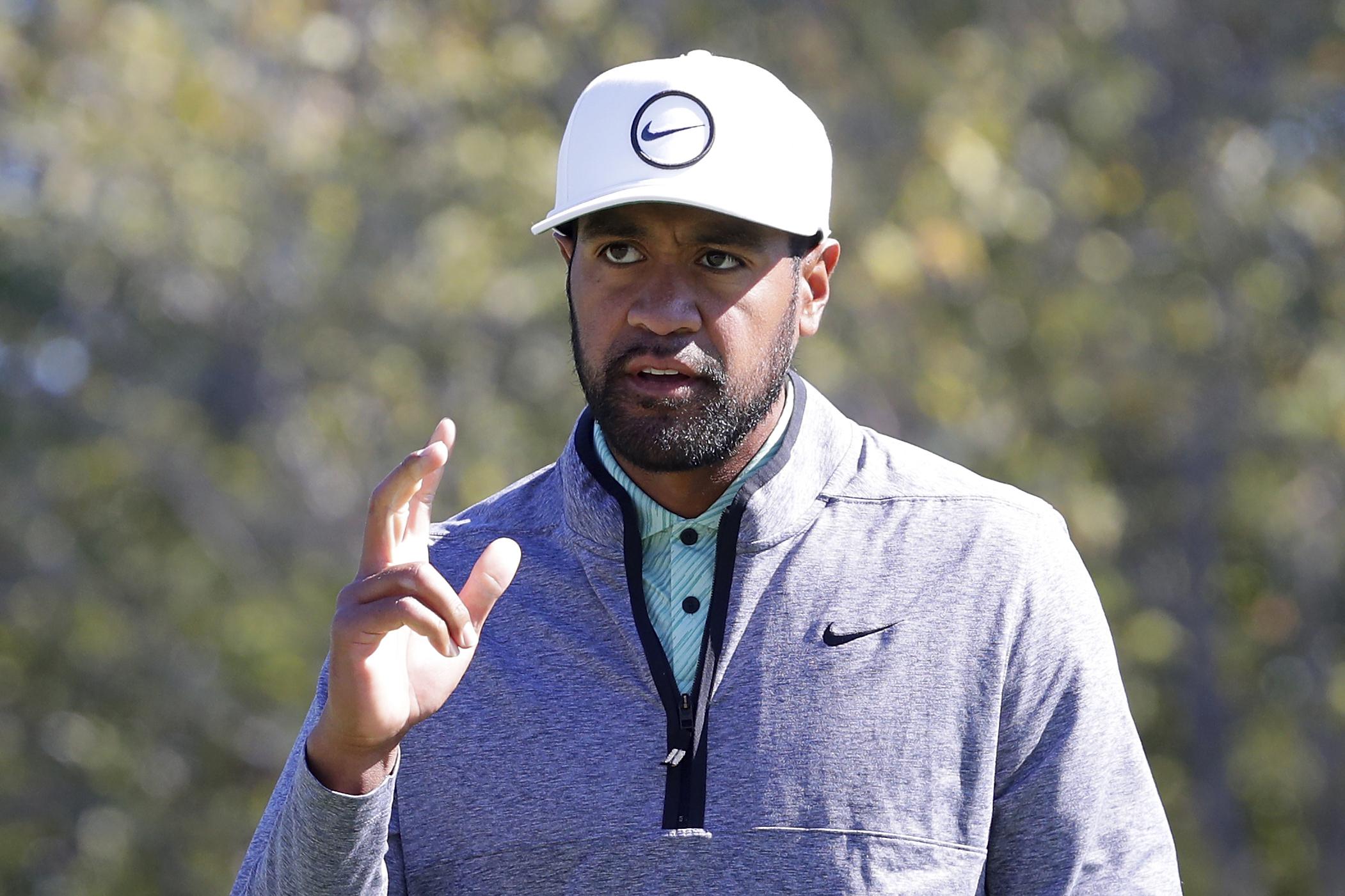 Finau sails to 4-shot victory in Houston, 3rd win of year | AP News
