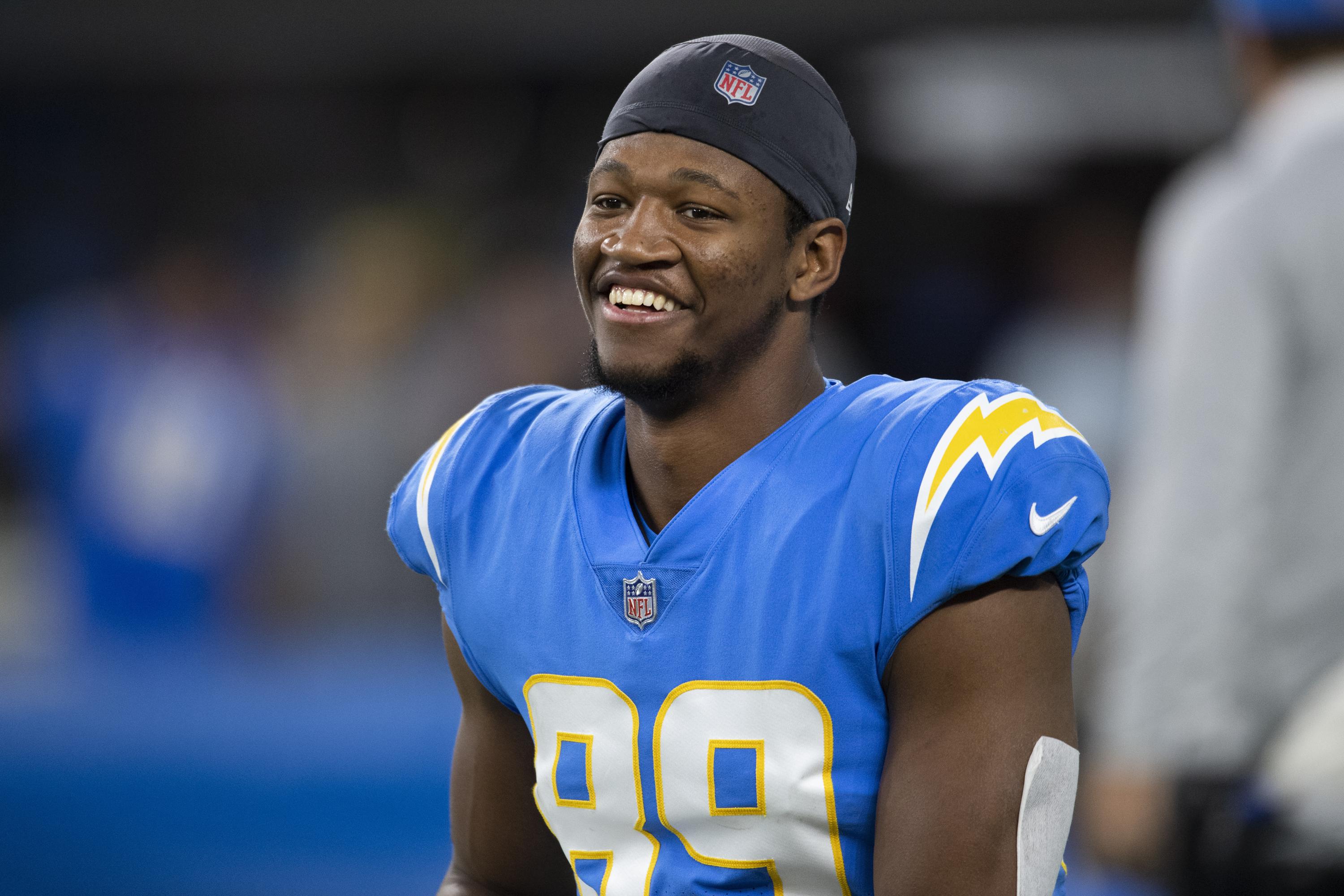 Chargers' Parham going through workouts after scary injury | AP News