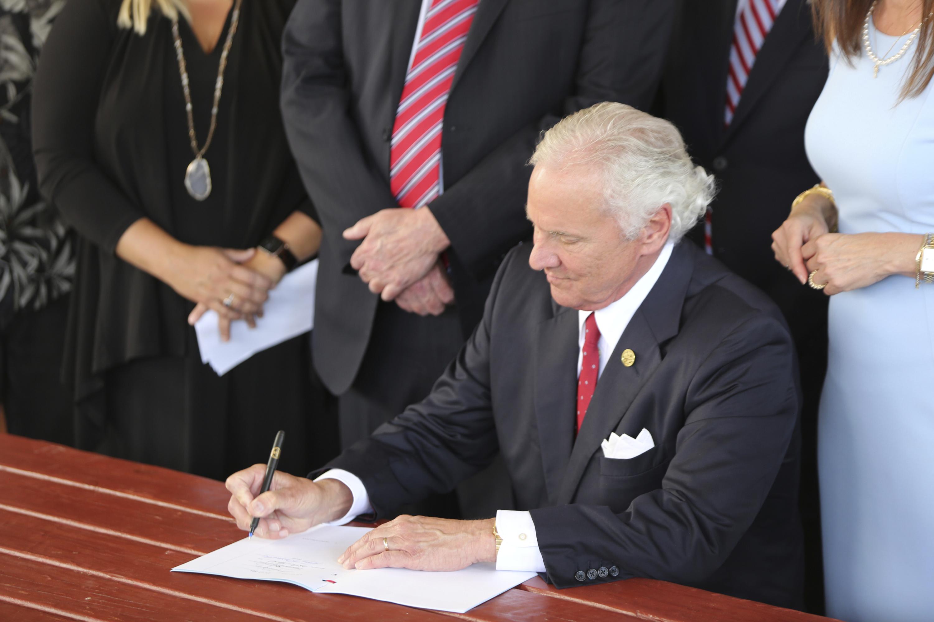 SC governor signs bill protecting business from COVID suits | AP News