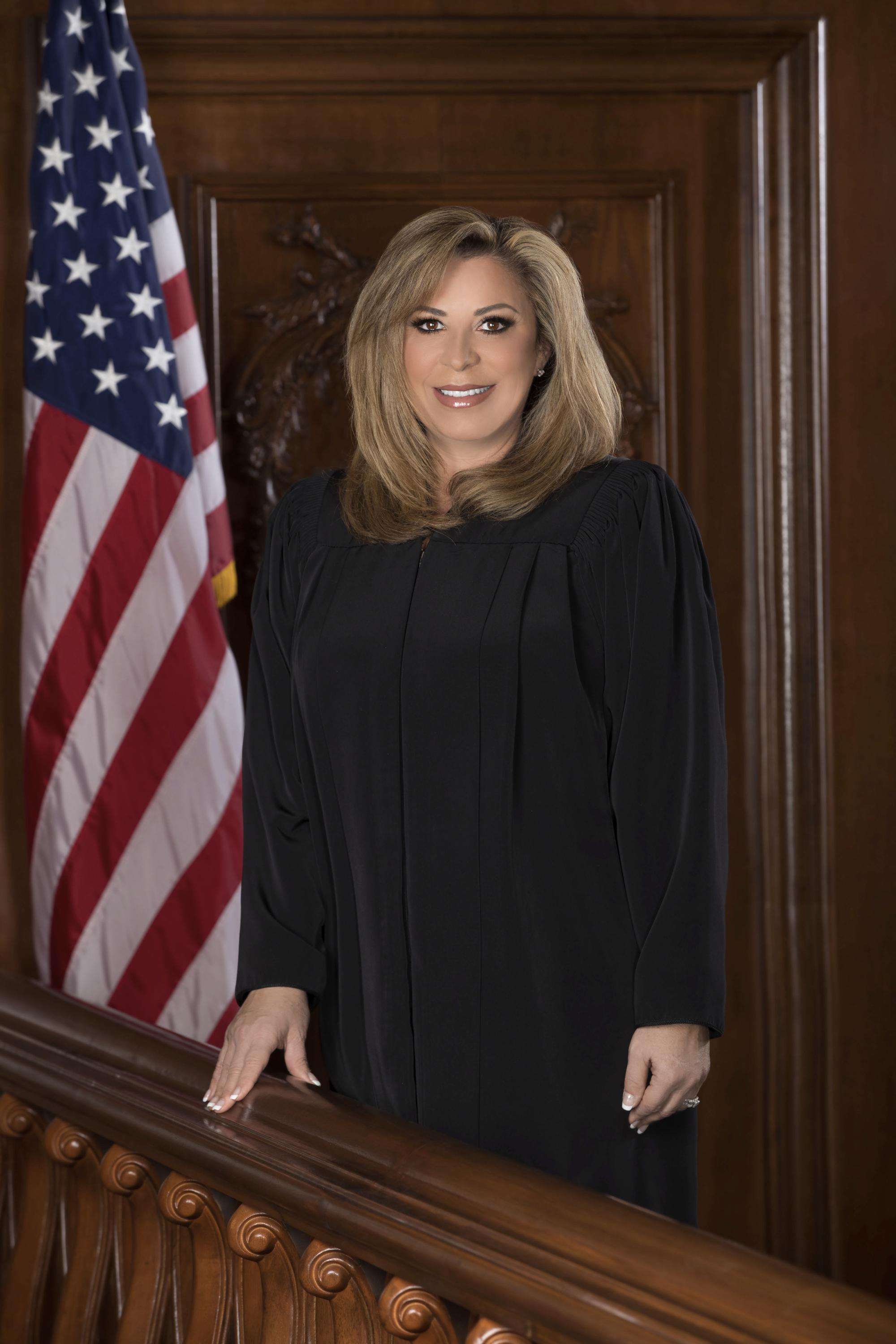 Nevada Supreme Court justice tells governor she'll step down | AP News
