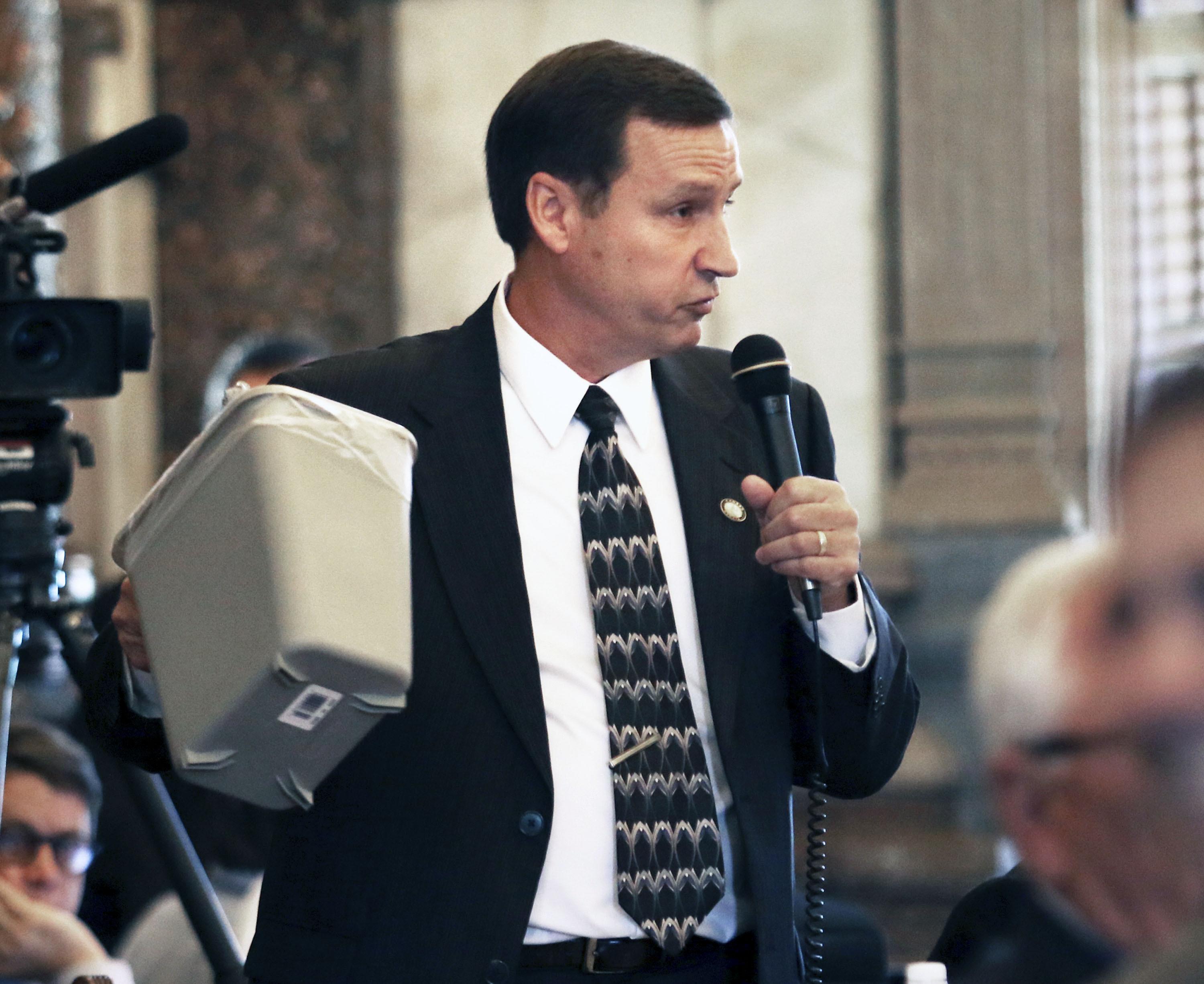 Kansas GOP pins Democratic governor's win on lawmaker's run | AP News