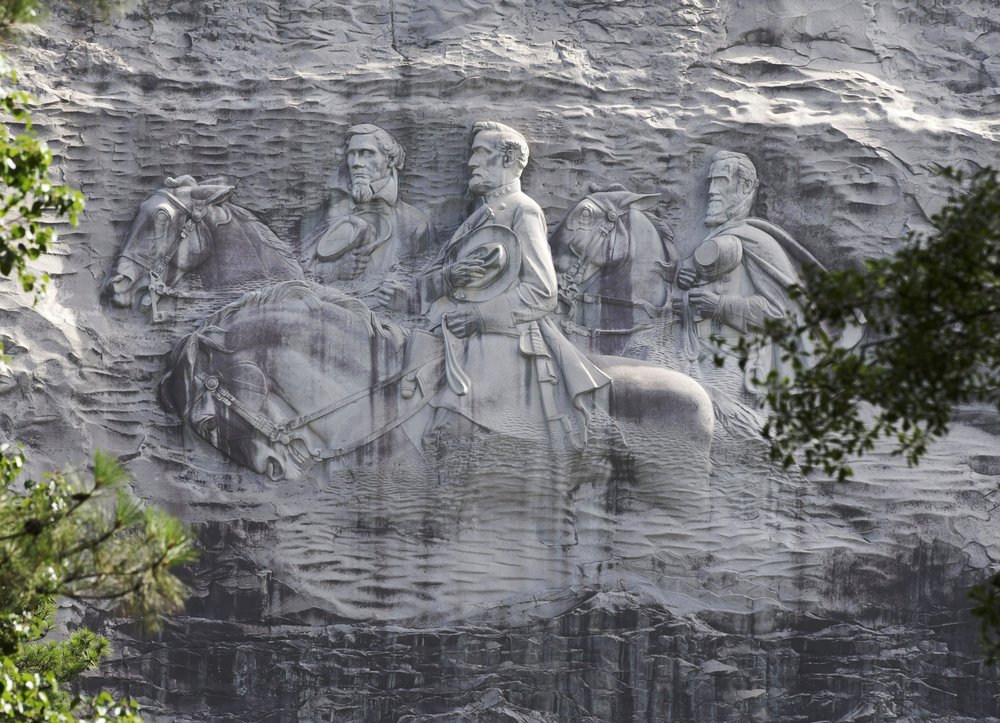Stone Mountain’s supersized sculpture of Robert E. Lee, Jefferson Davis ...