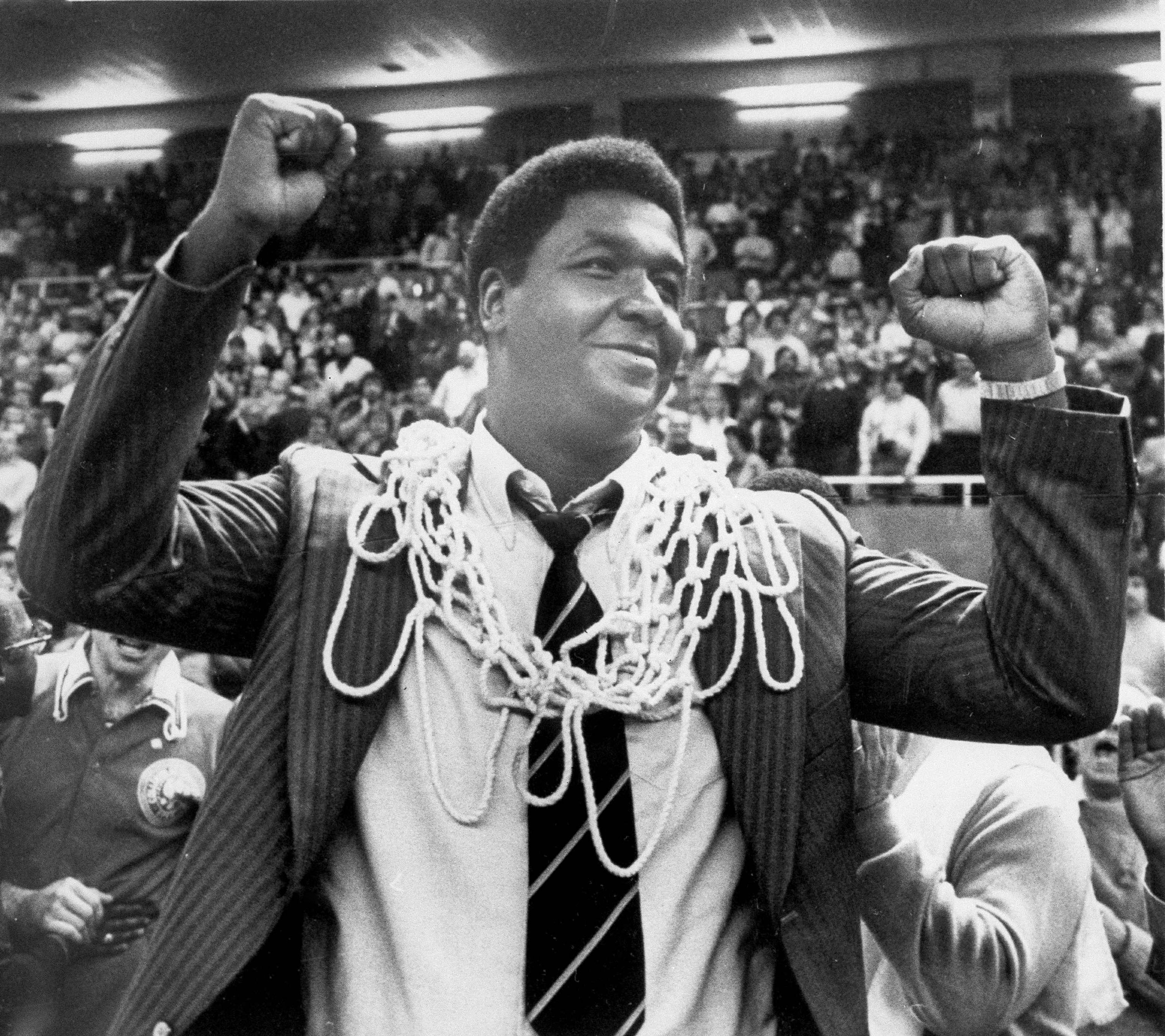 Coaching great John Thompson of Georgetown dead at 78 | AP News