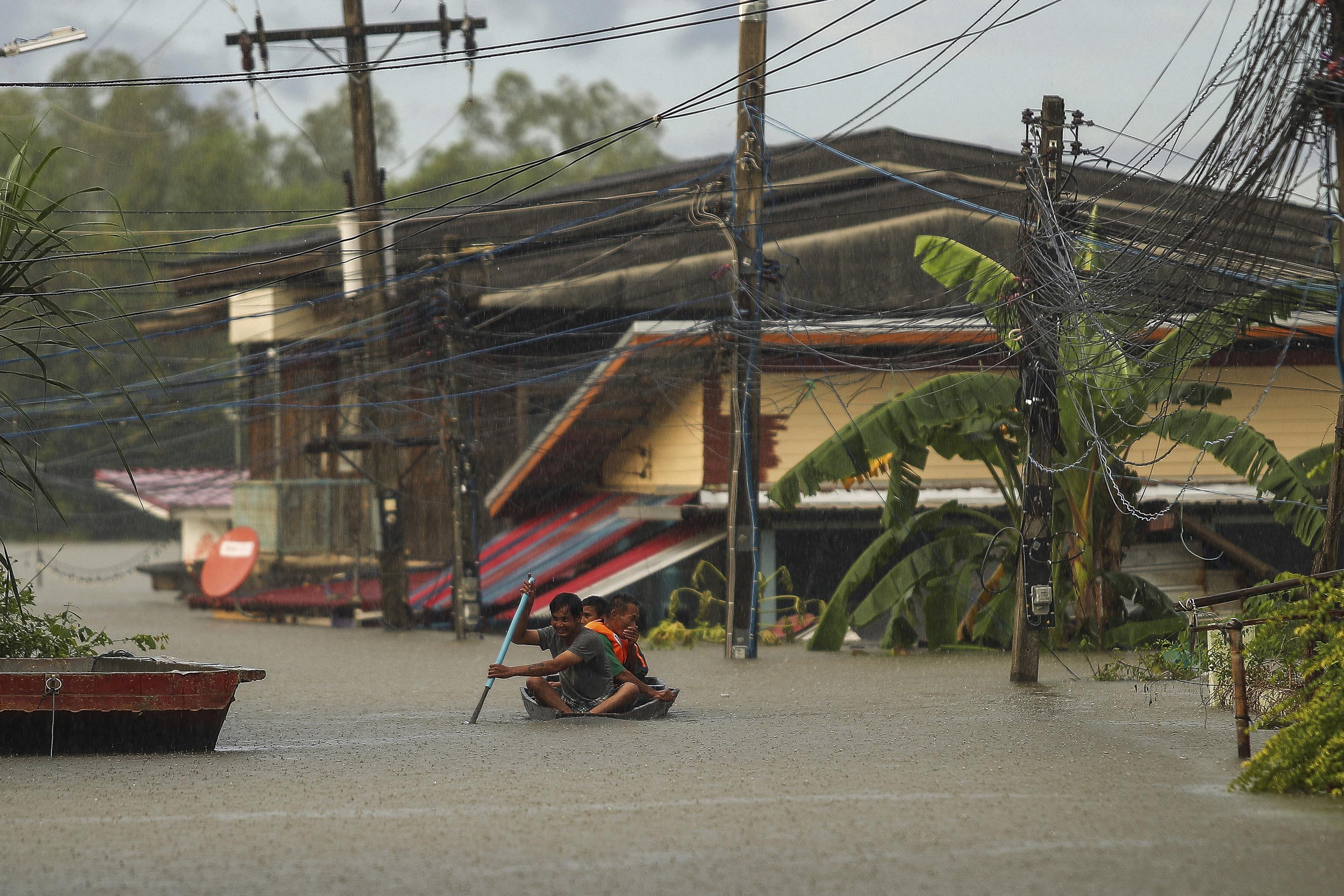 Heavy rain swells rivers, causing floods in much of Thailand - TrendRadars