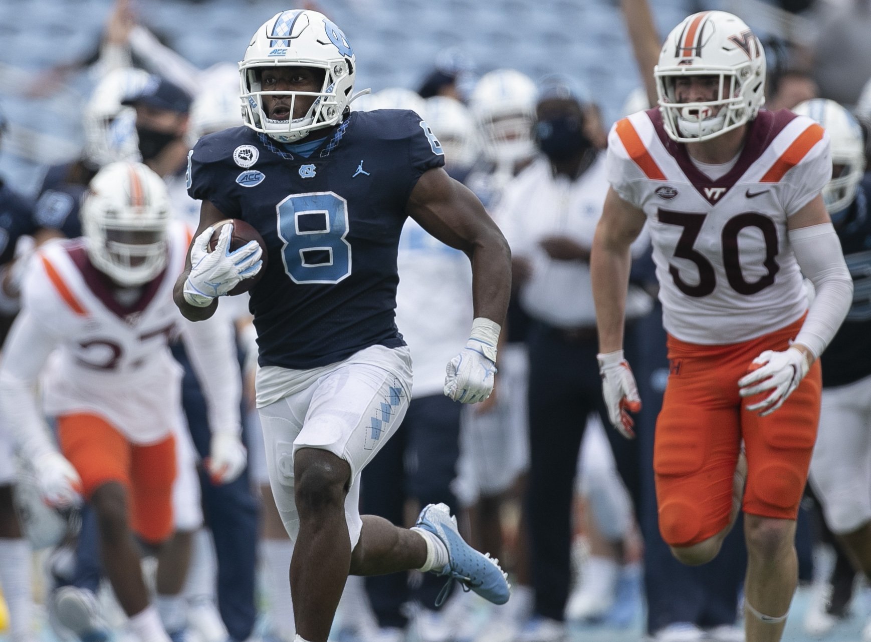 Carter, No. 8 UNC run past No. 19 Virginia Tech 56-45