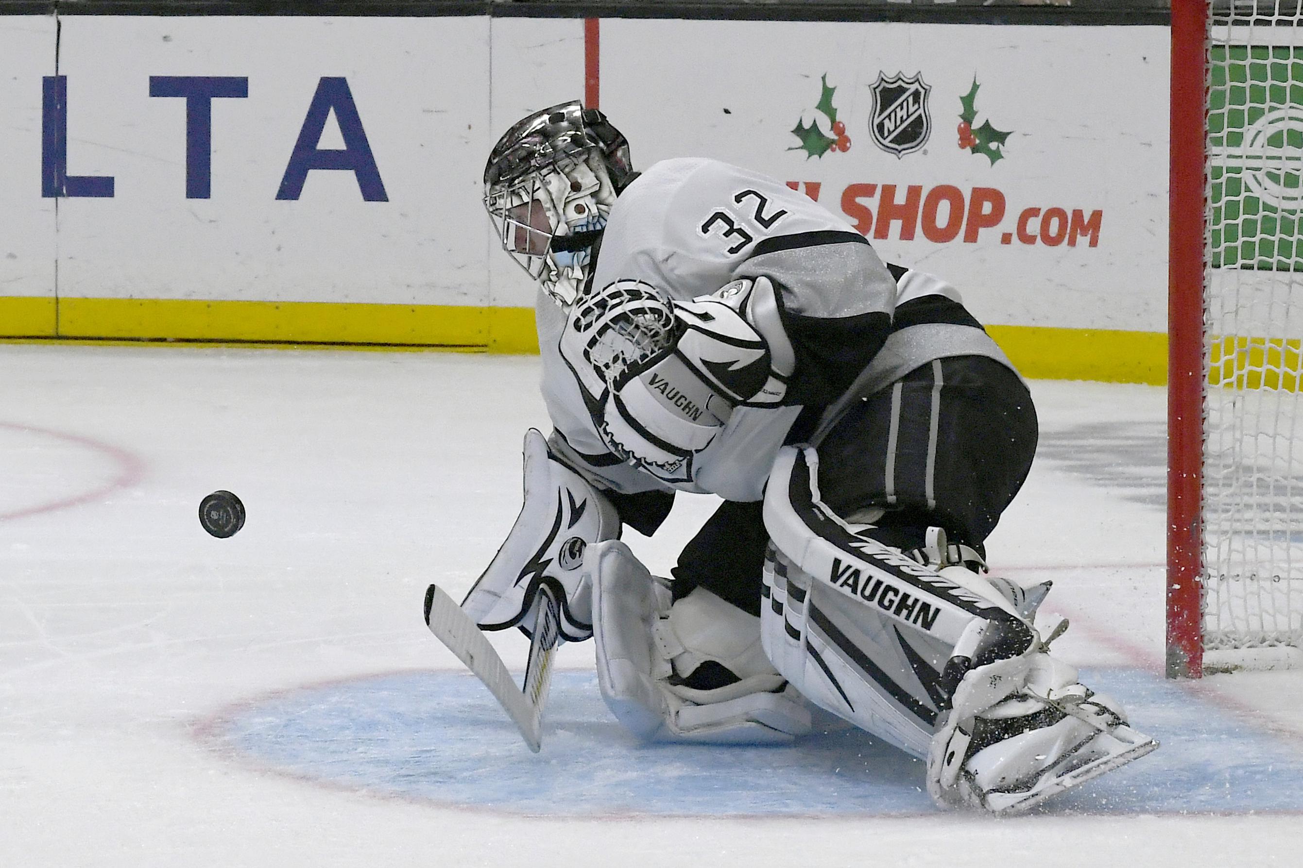 Lemieux scores in return, Kings beat Wild to snap win streak | AP News