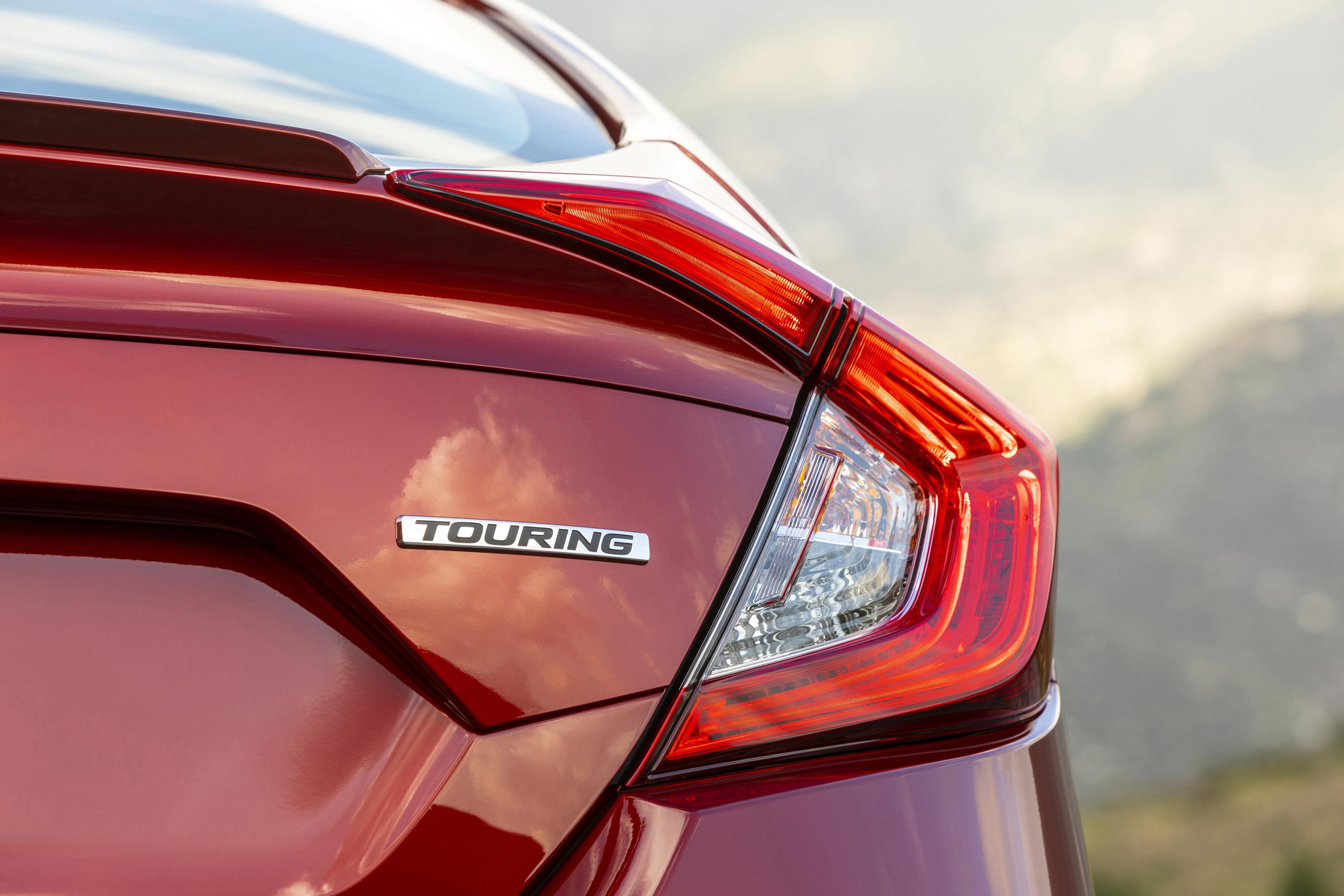 Edmunds: Understanding new car trim levels and options | AP News