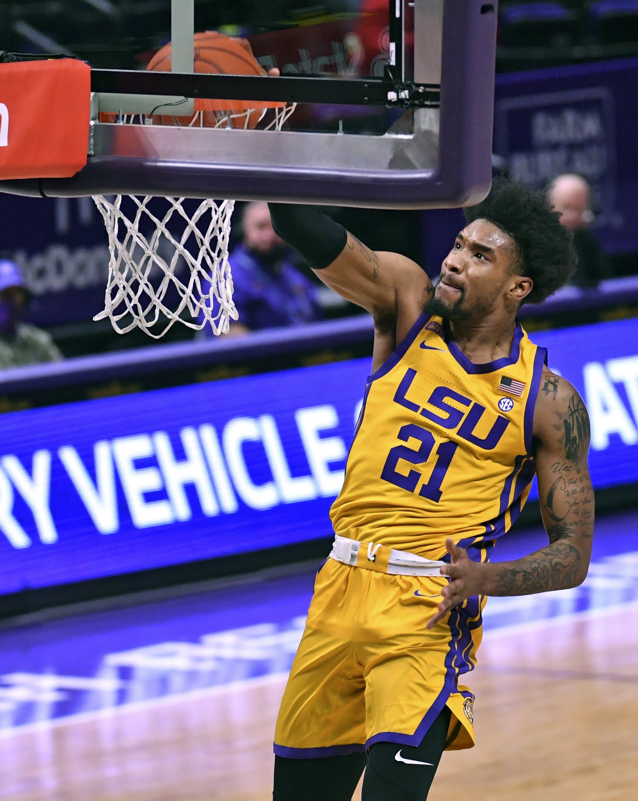 Thomas, Smart help LSU rally, beat Georgia 94-92 in overtime | AP News