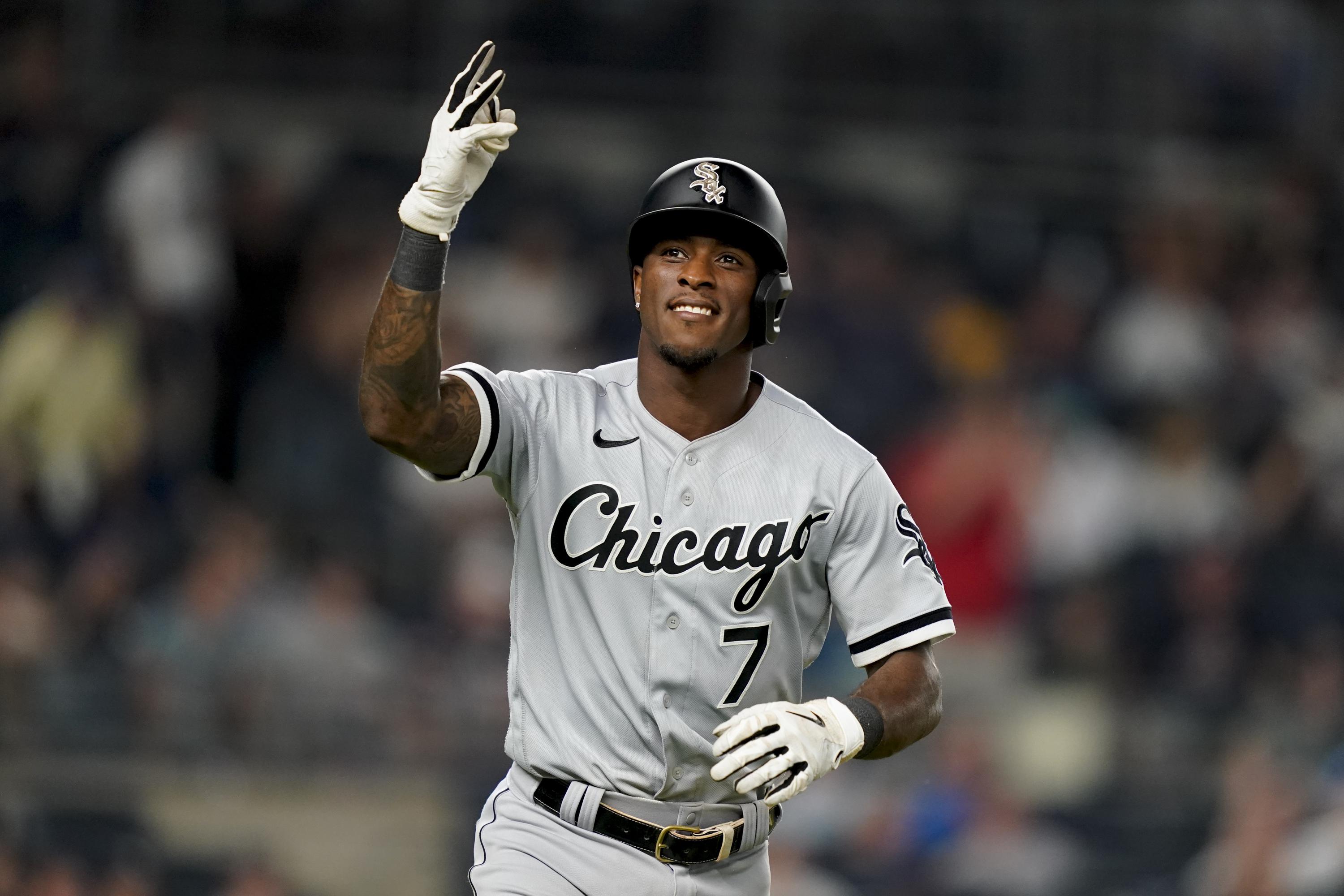 White Sox pick up SS Tim Anderson's $12.5 million option | AP News
