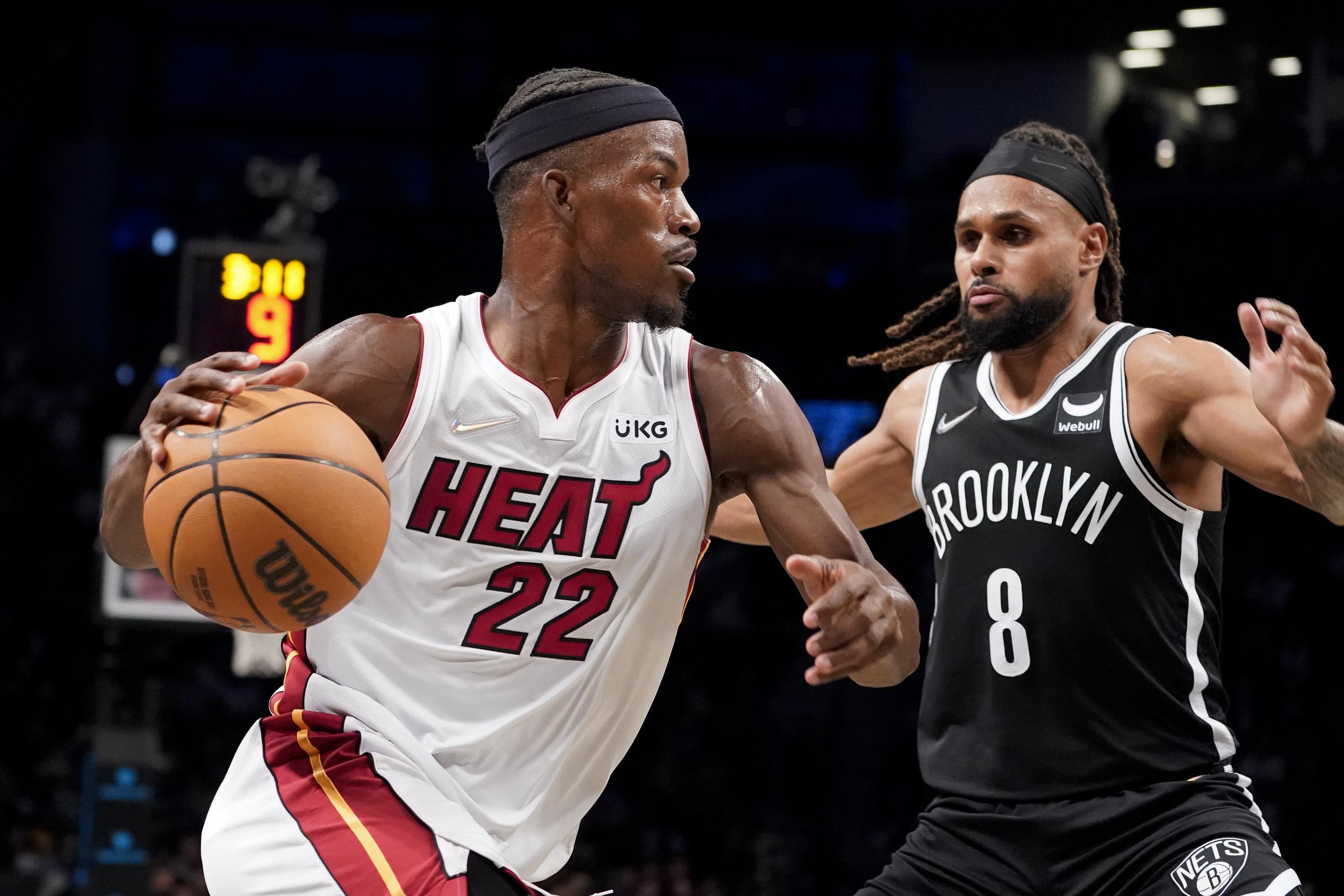Adebayo anota 24; Heat doblega a Nets | AP News