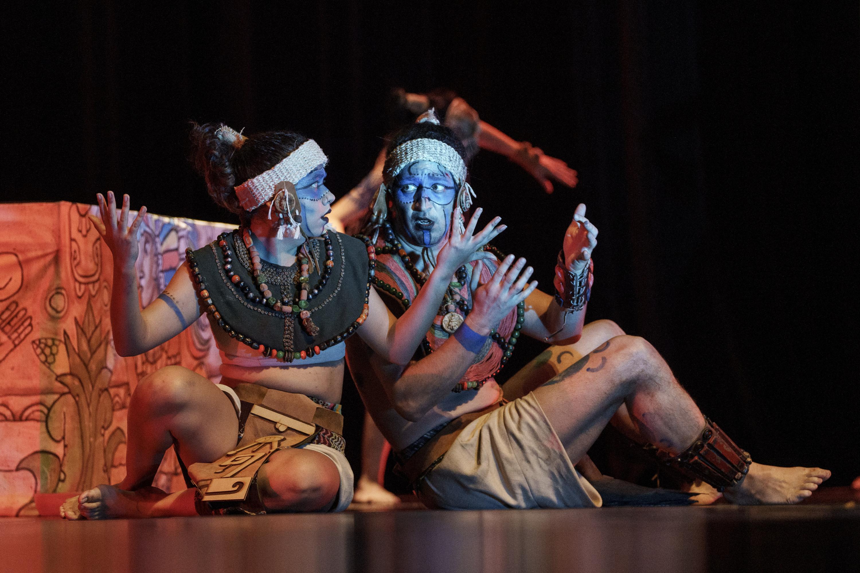 Obra basada en el "Popol Vuh" debutará en Guatemala y España | AP News