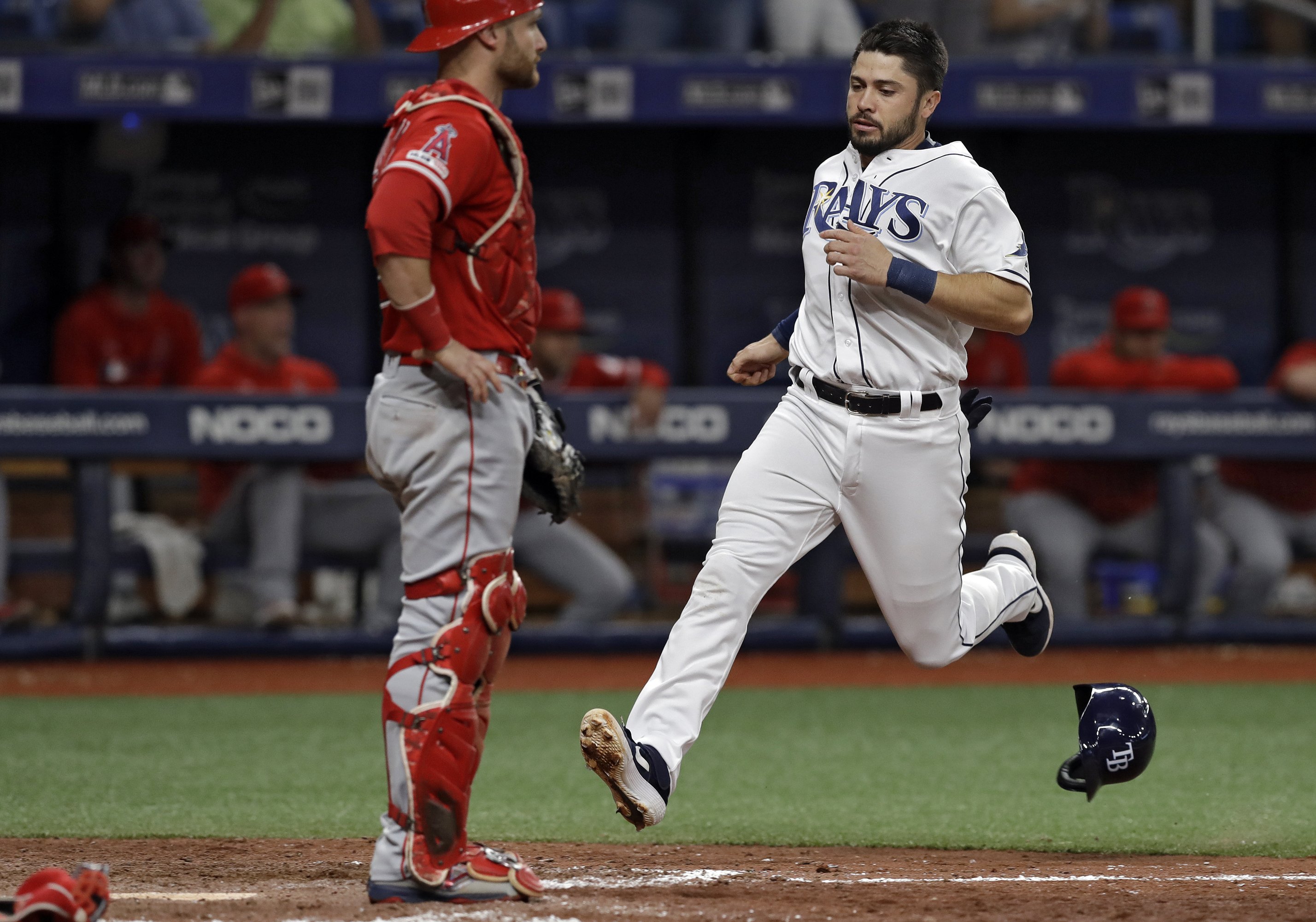 Rays desatan ofensiva, remontan y ganan 9-4 a Angelinos | AP News