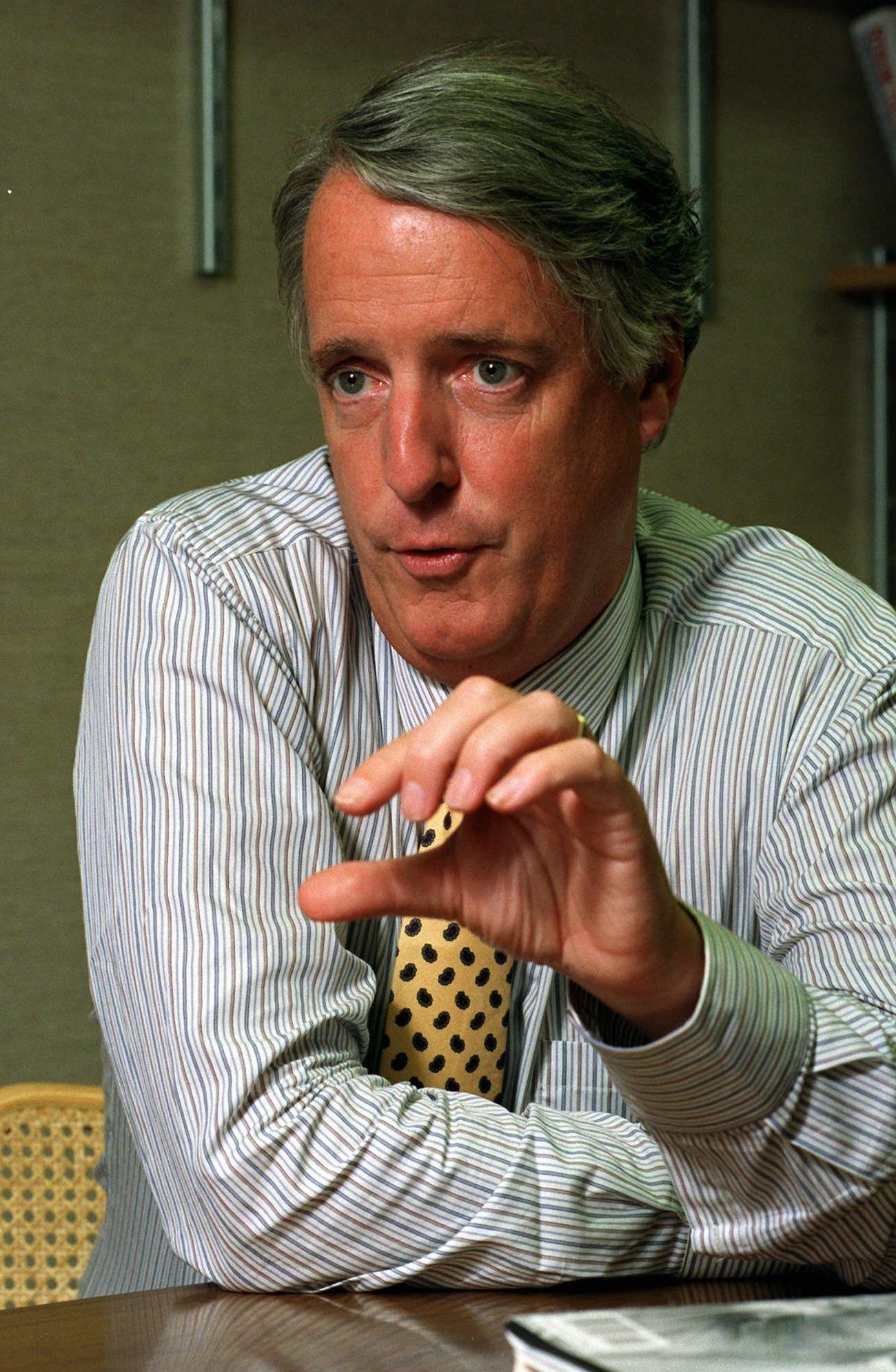 'Fatal Vision' author Joe McGinniss dies at age 71 | AP News