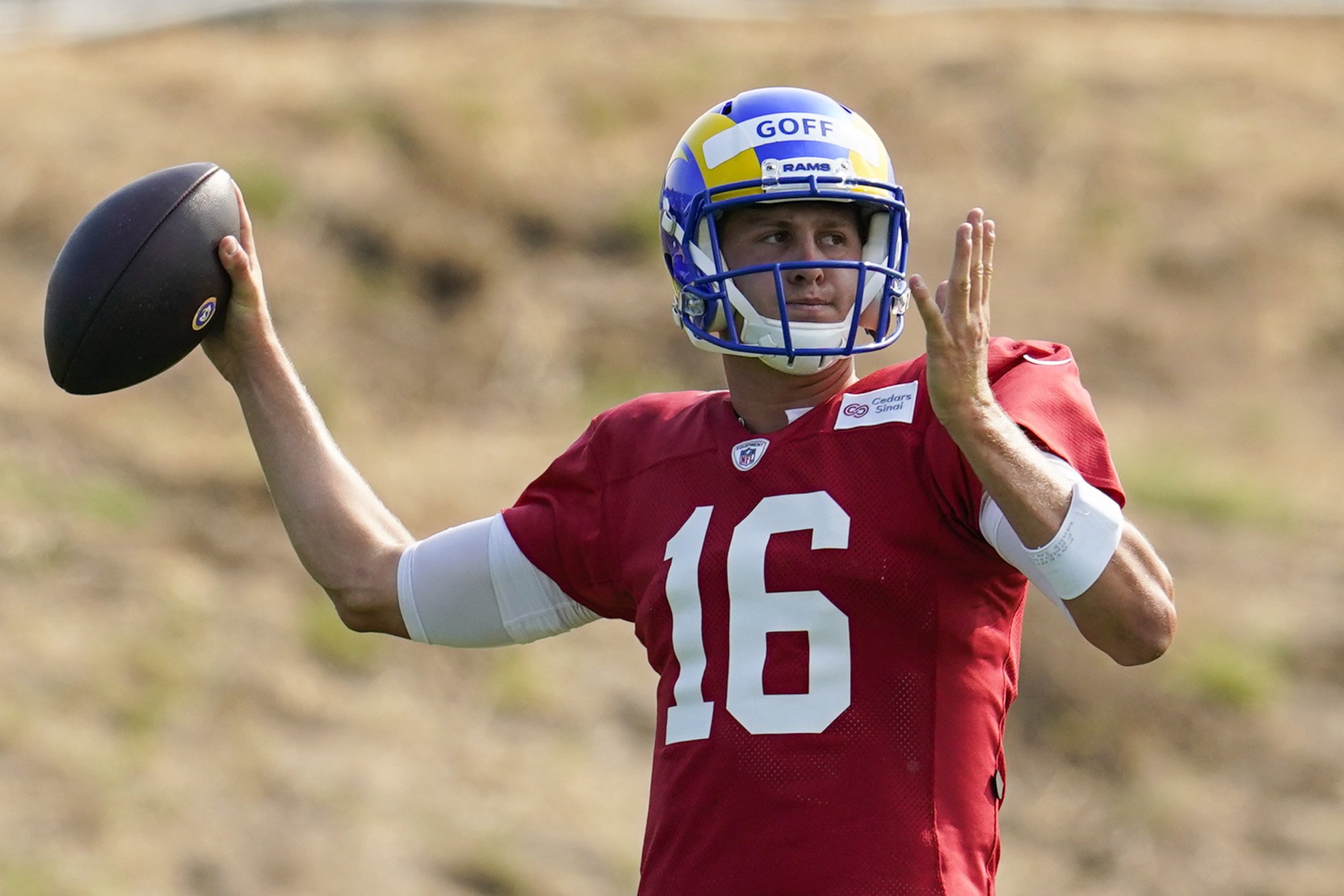 Goff boosts athleticism, hopes to be more elusive with Rams | AP News