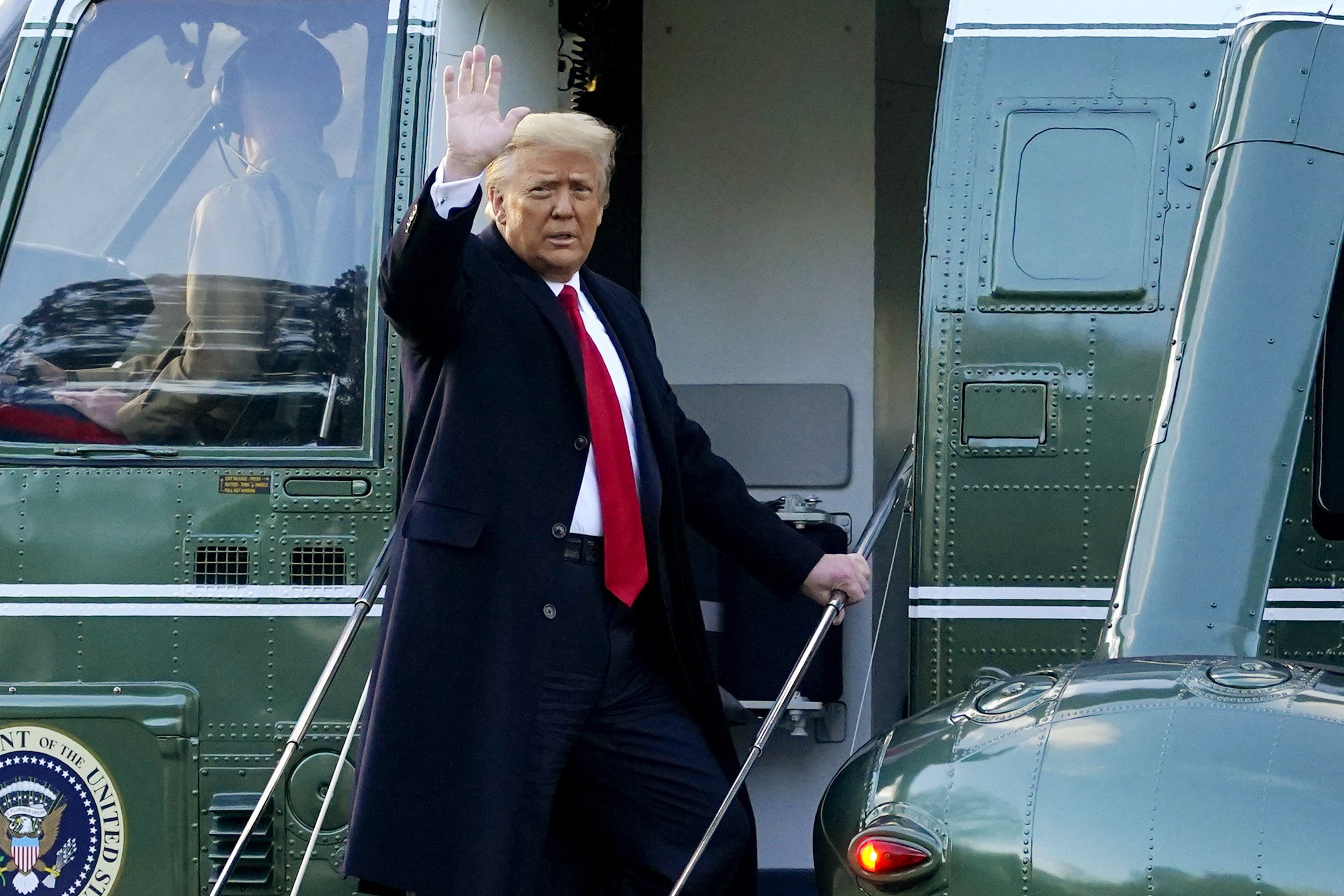Bowing to Trump? GOP brings leaders, donors to his backyard | AP News