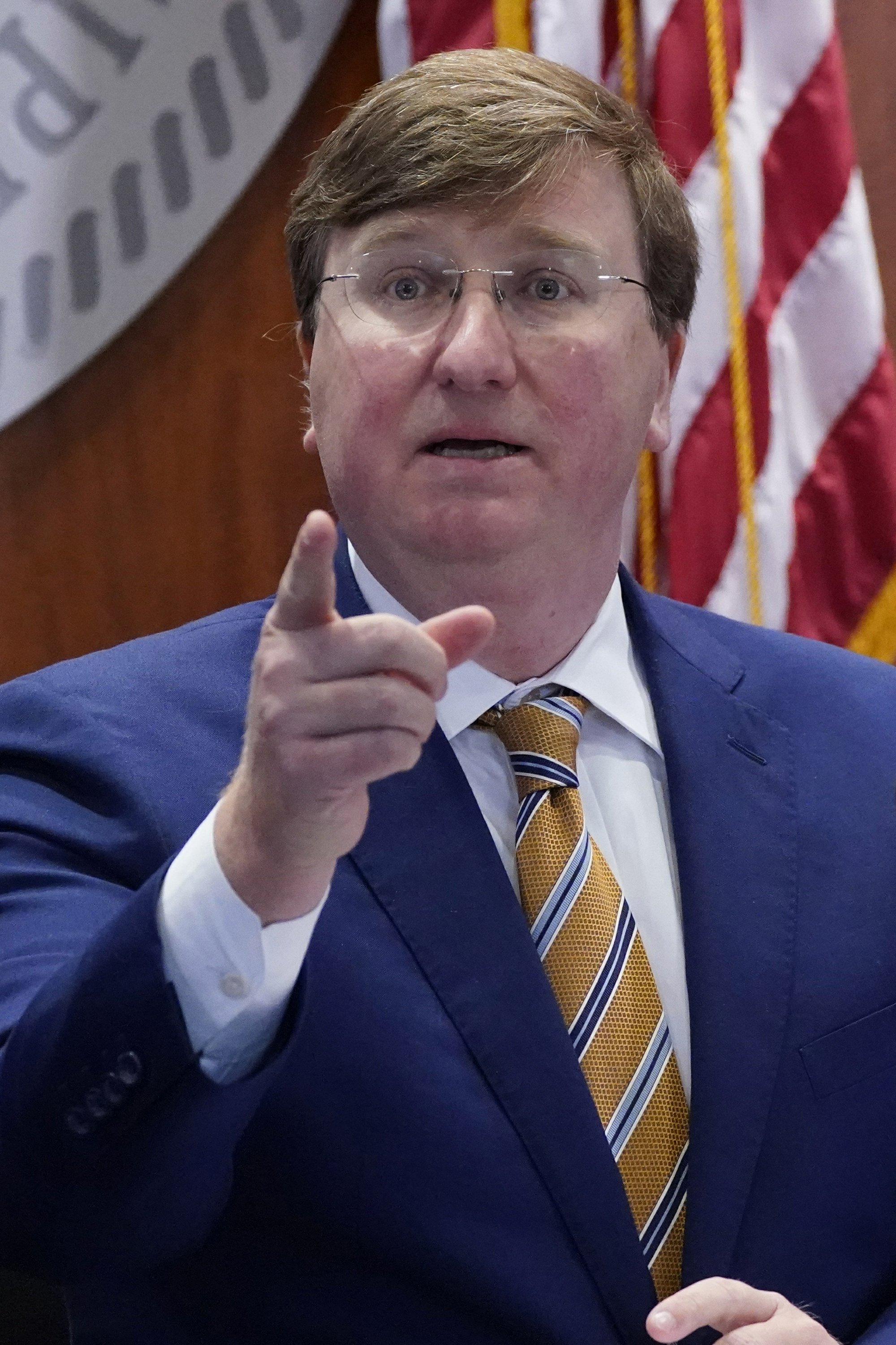 Reeves forgoes statewide mask mandate, adds 13 more counties | AP News