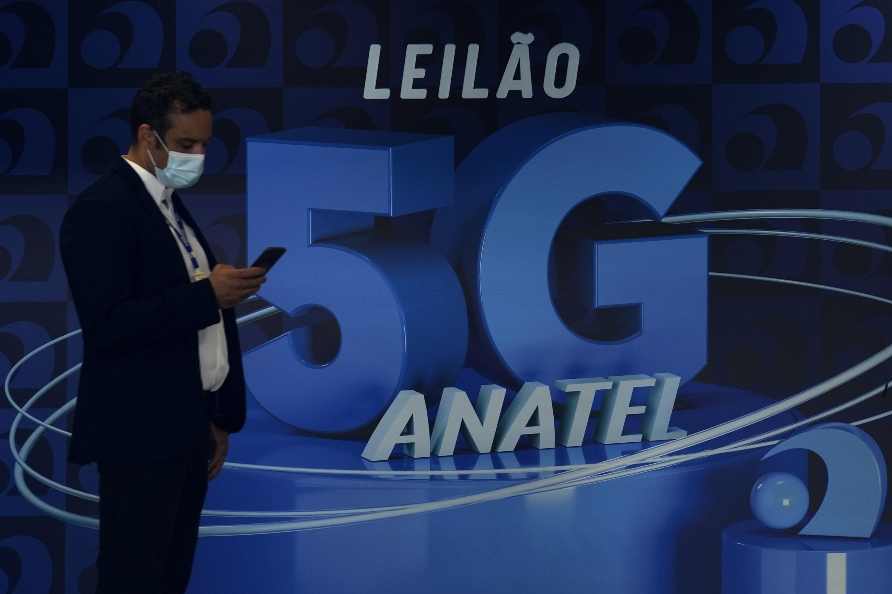 Brazil's awaited 5G tender yields billions in investment | AP News