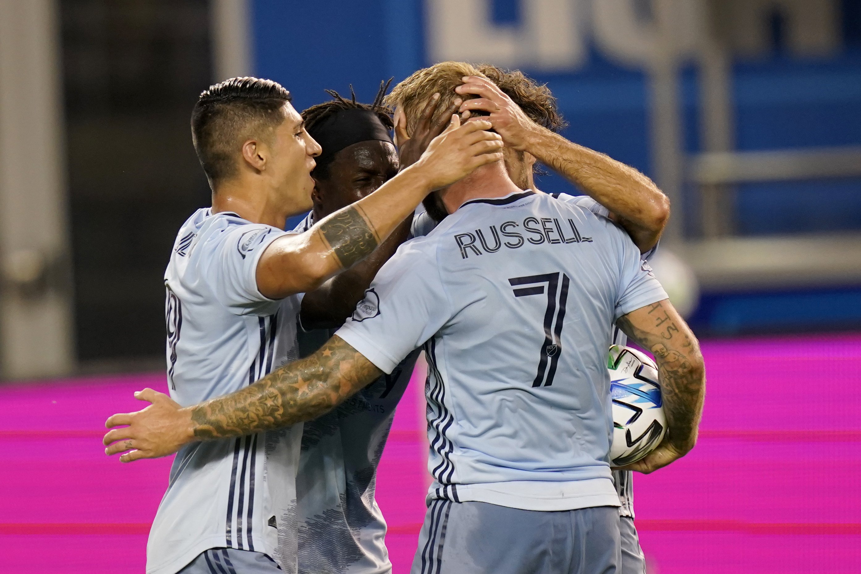 Quintero scores 2 goals in 4 minutes, Dynamo top Sporting KC | AP News