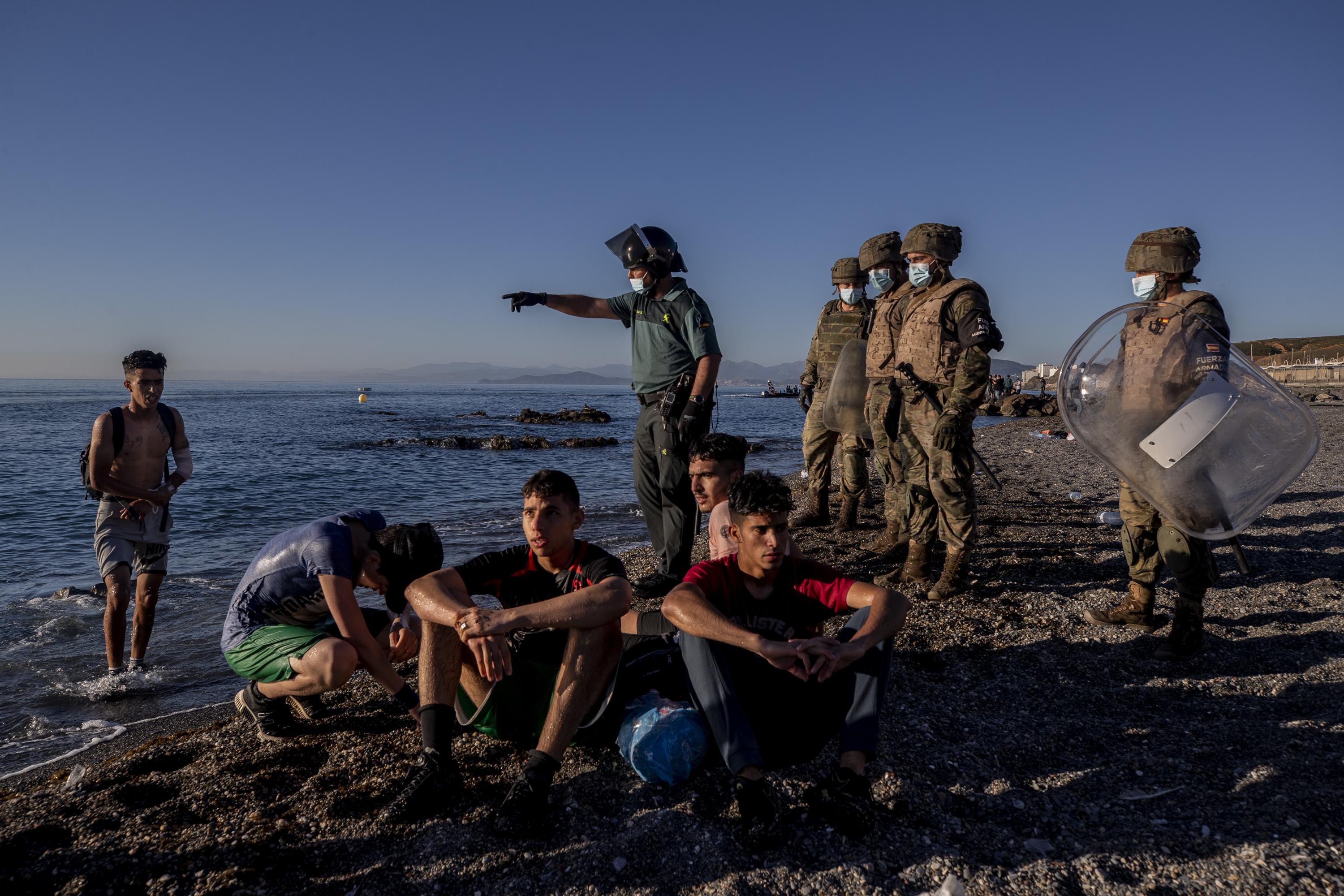 Spain wrangles with migrant laws as border pressure persists