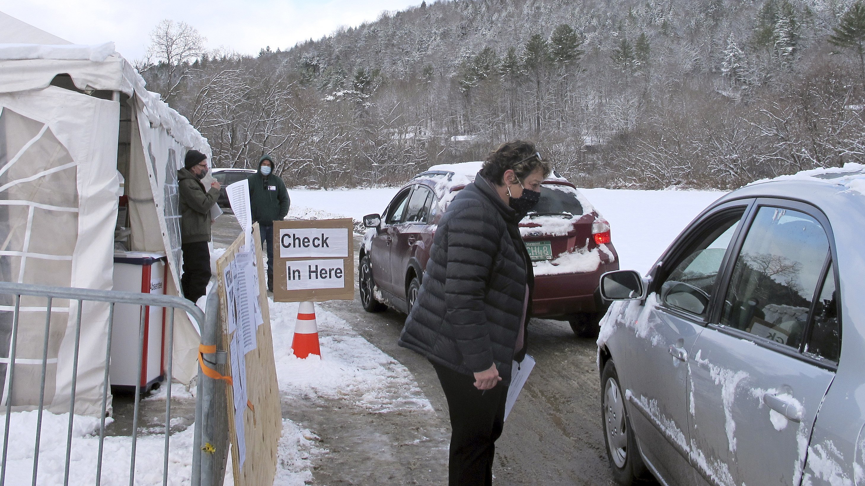 GOP Gov. Scott, Dem. US Rep. Welch win reelection in Vermont | AP News