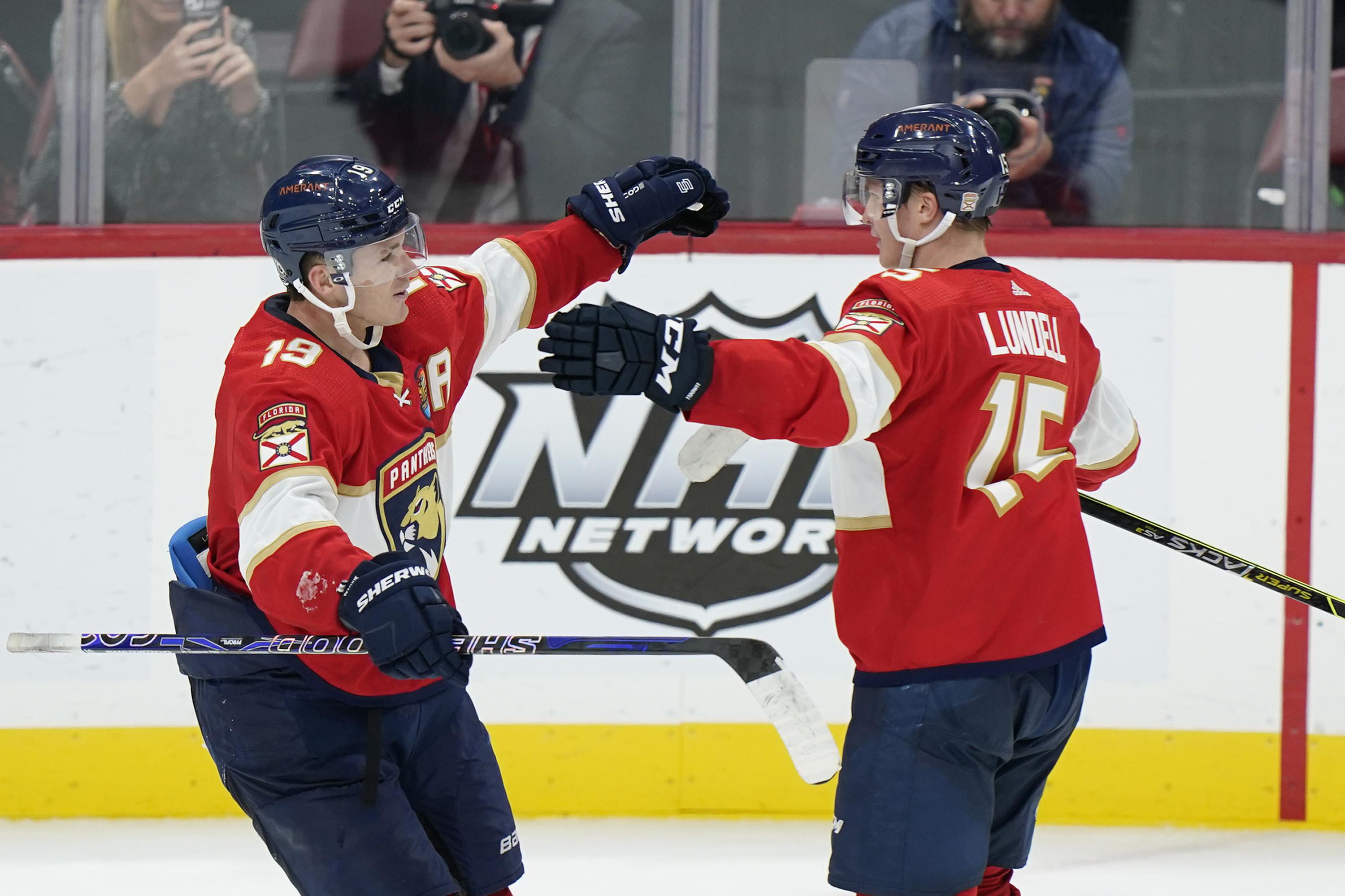 Montour scores late in 3rd, Panthers beat Senators 5-3 | AP News